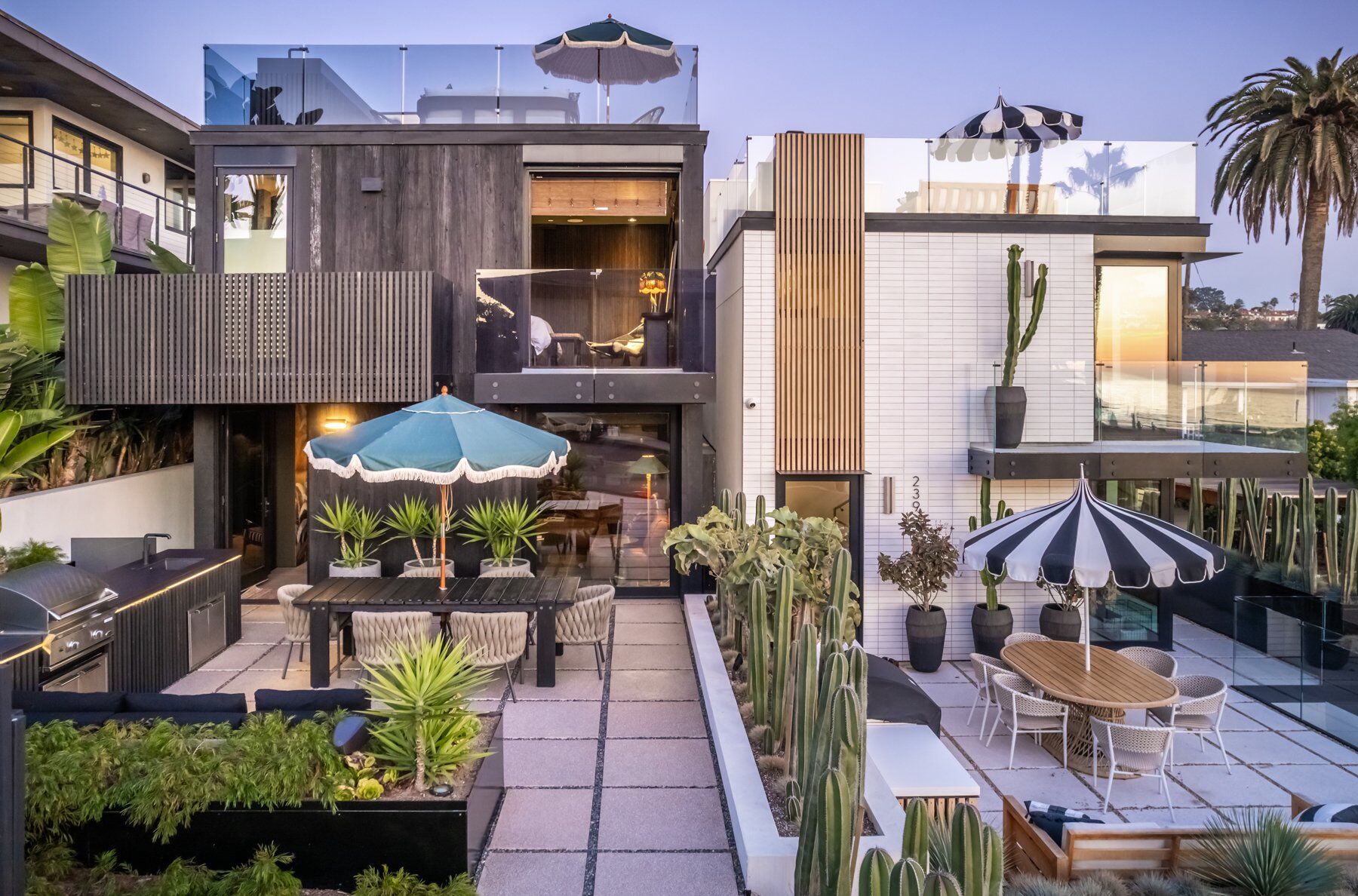 233 4TH / ENCINITAS | Surfacing Solution | Archello