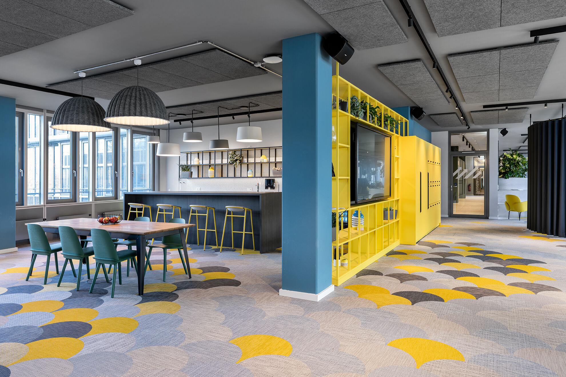 Hansainvest Hamburg - Groundcontrol to Hansainvest | Seel Bobsin ...