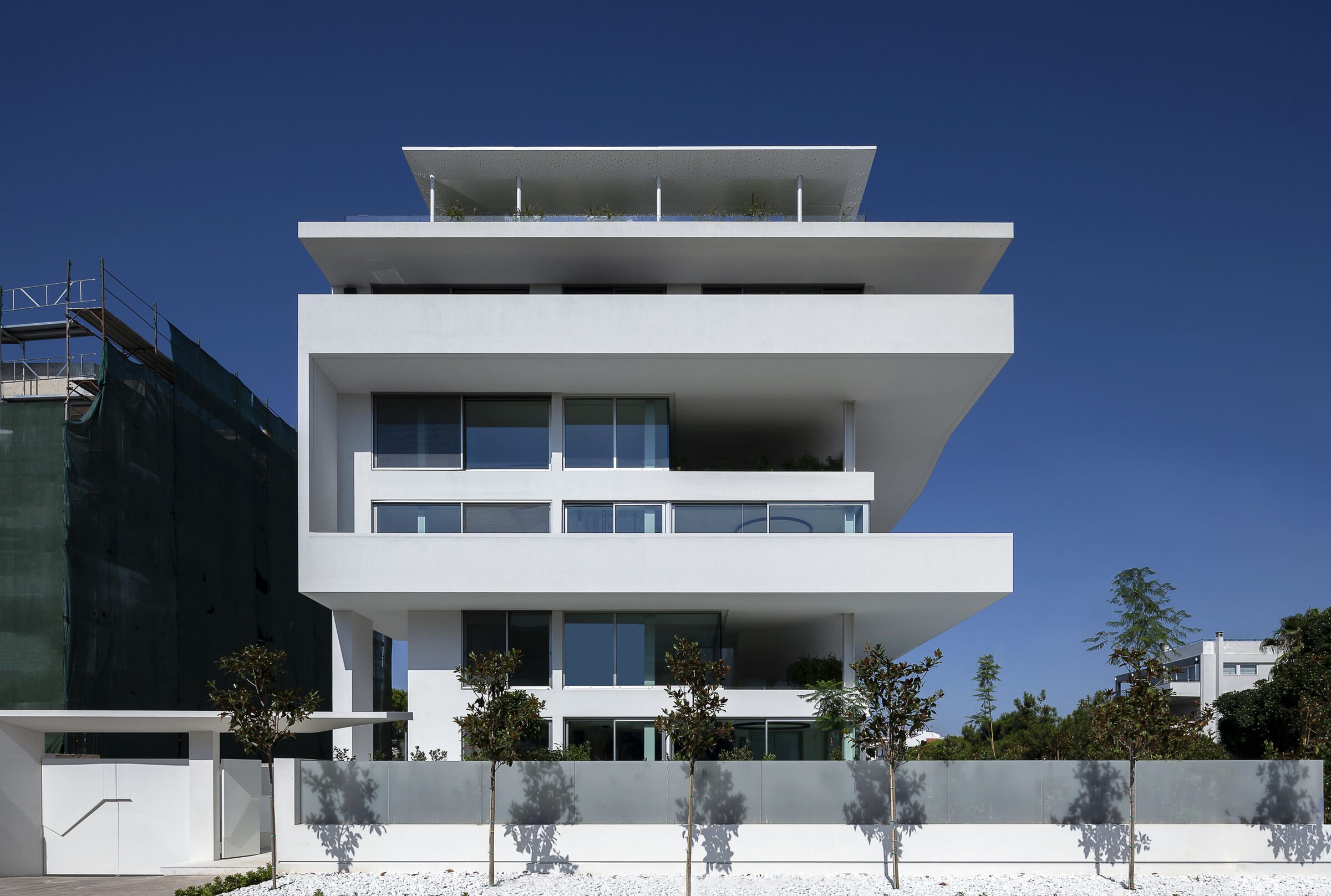 Gallery of Aloof Houses | KLAB architecture (kinetic lab of ...