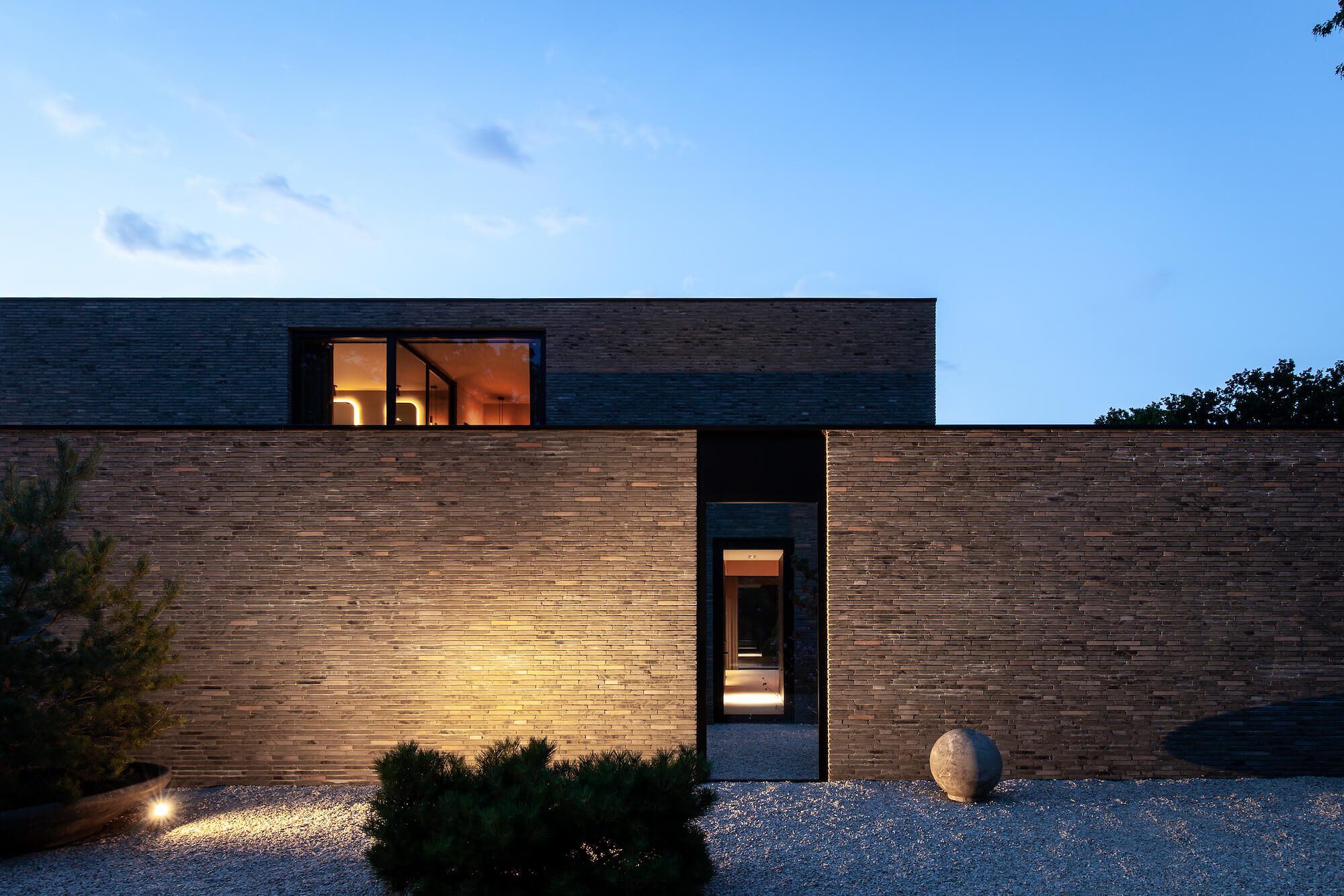 Gallery of Moderne, Energieneutrale Villa | Bob Romijnders Architecture ...