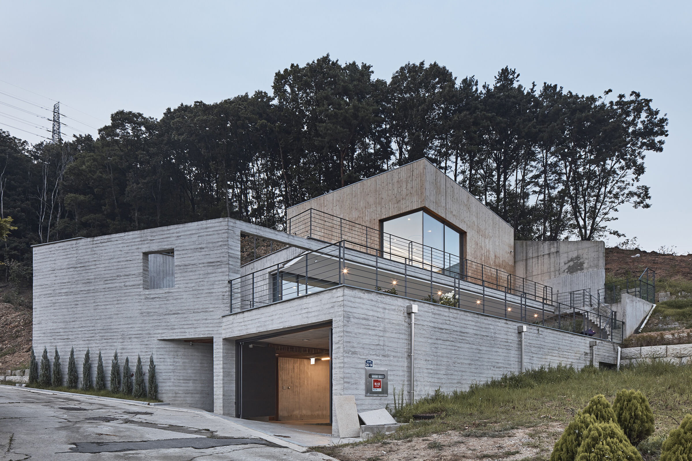 Gallery of Baro House | Chiasmus Partners | Media - 3