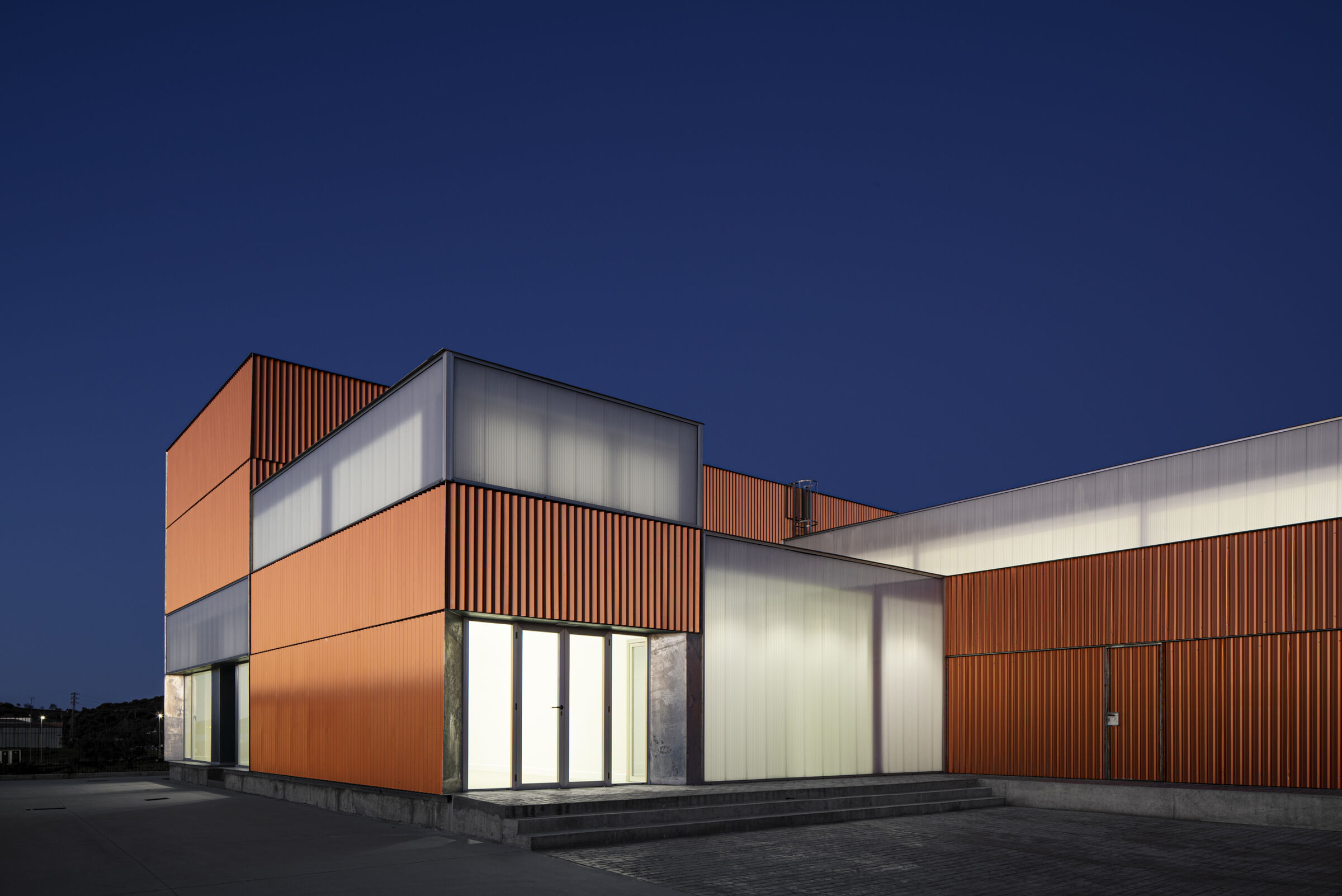 Gallery of parque de bomberos | NGNP Arquitectos | Media - 1