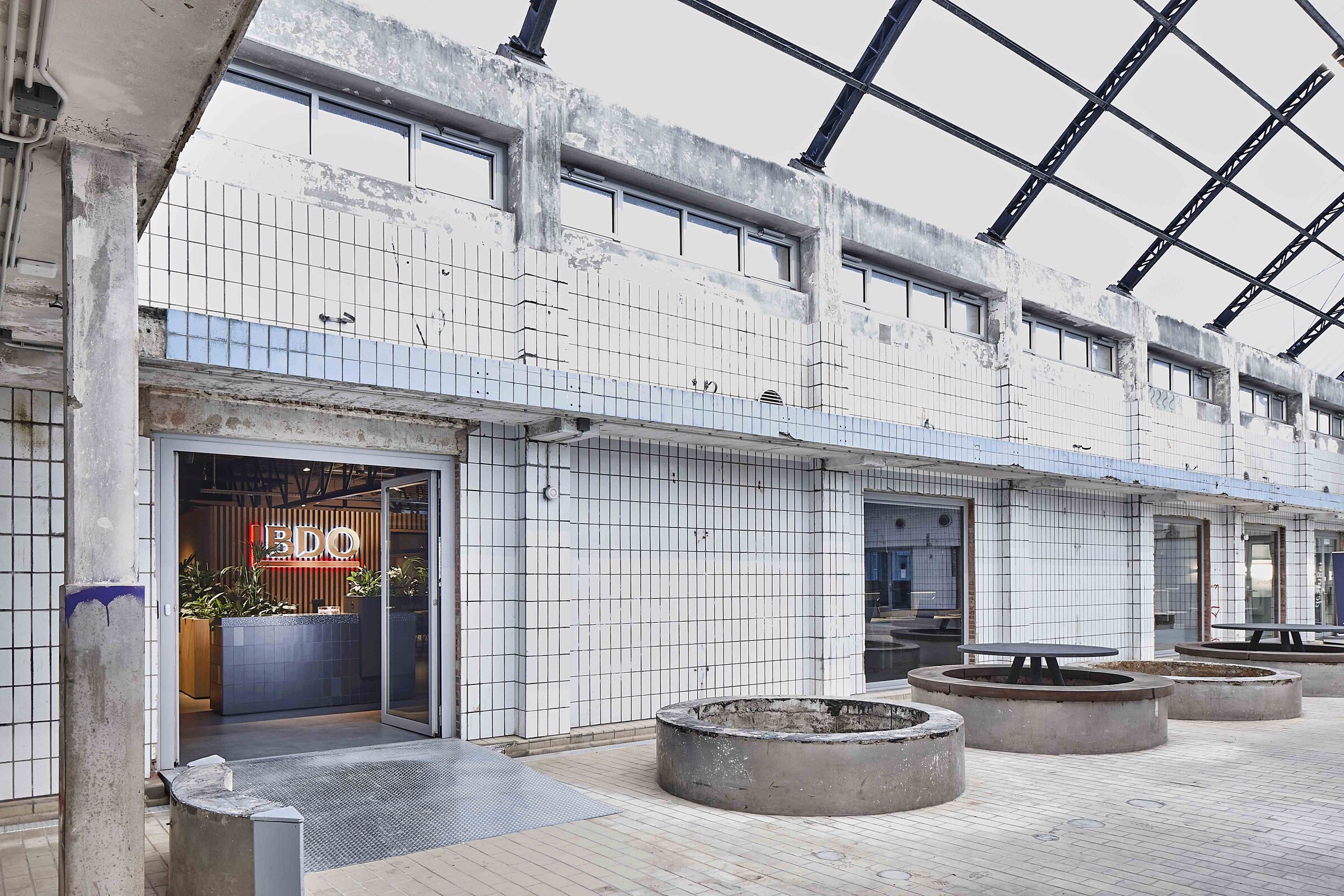 BDO | Clubhouse office in the Melkhal Enschede | M plus R interior ...