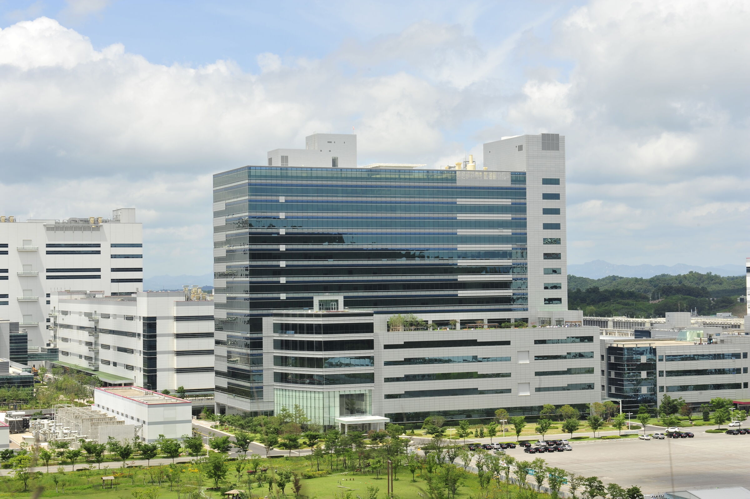 LG Display Paju | changj-jo architects | Archello