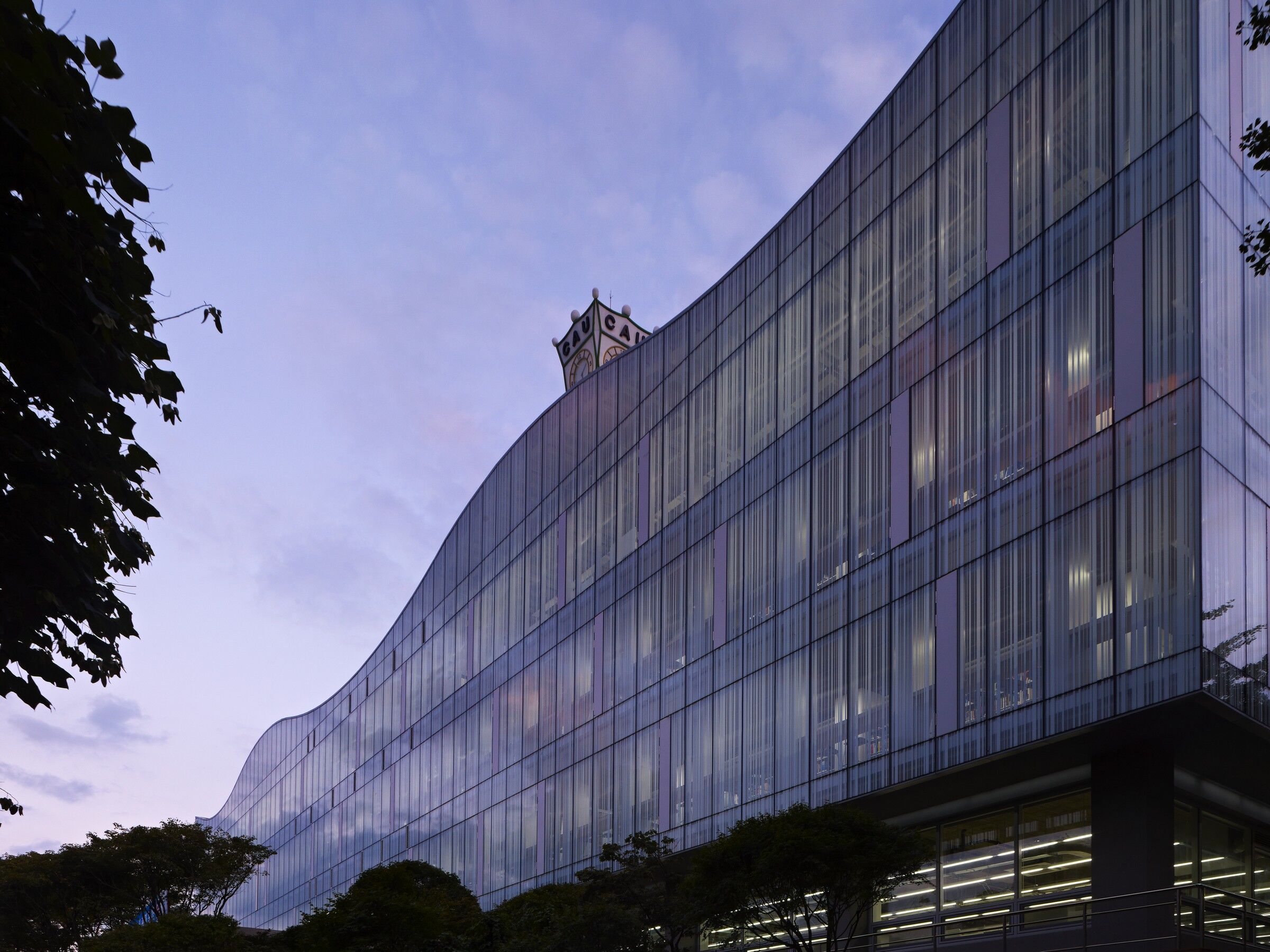 Gallery of Overlap | Archium | Media - 3