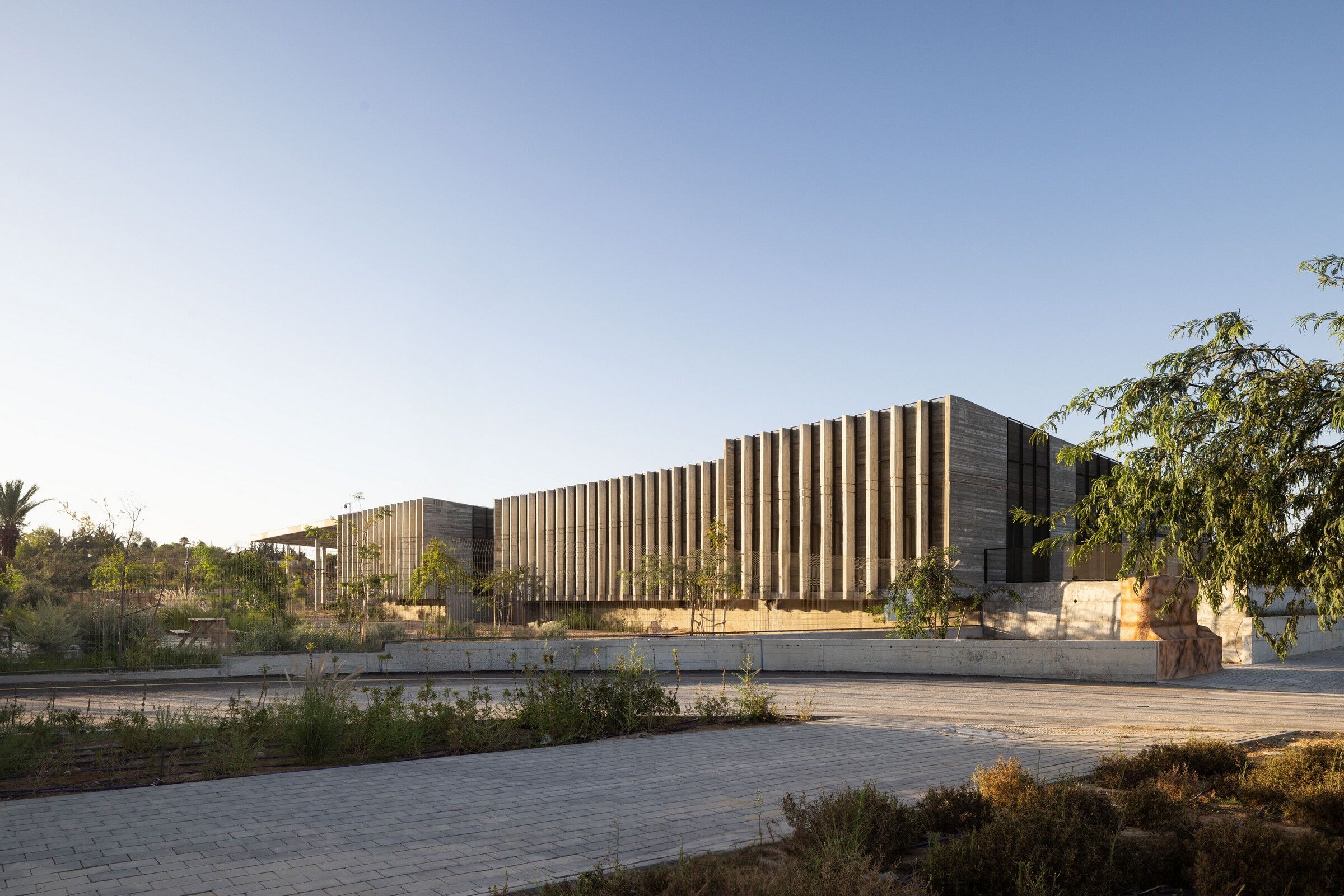 Gallery of Midbarium, The Jack | A. Lerman Architects | Media - 7