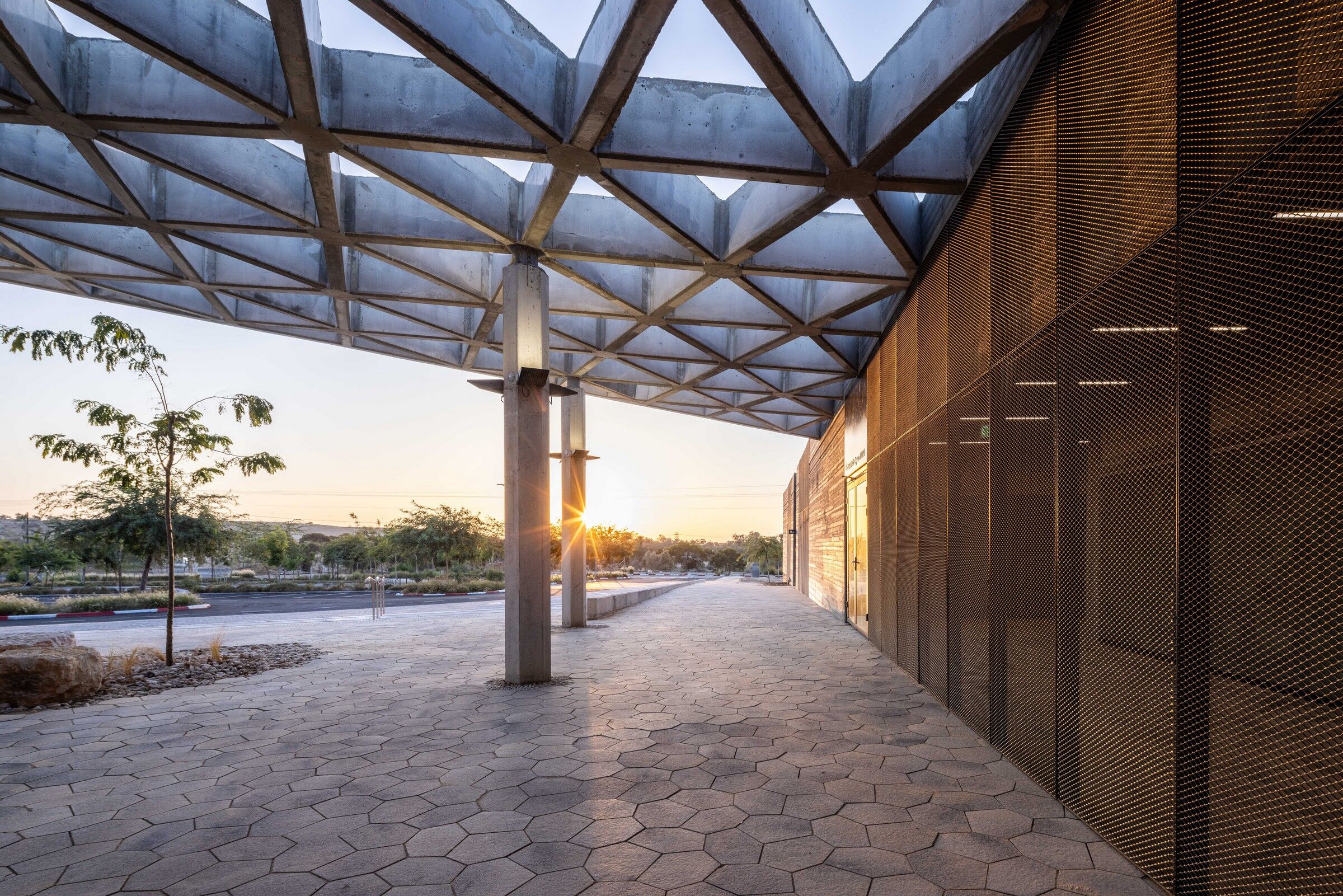 Gallery of Midbarium, The Jack | A. Lerman Architects | Media - 11