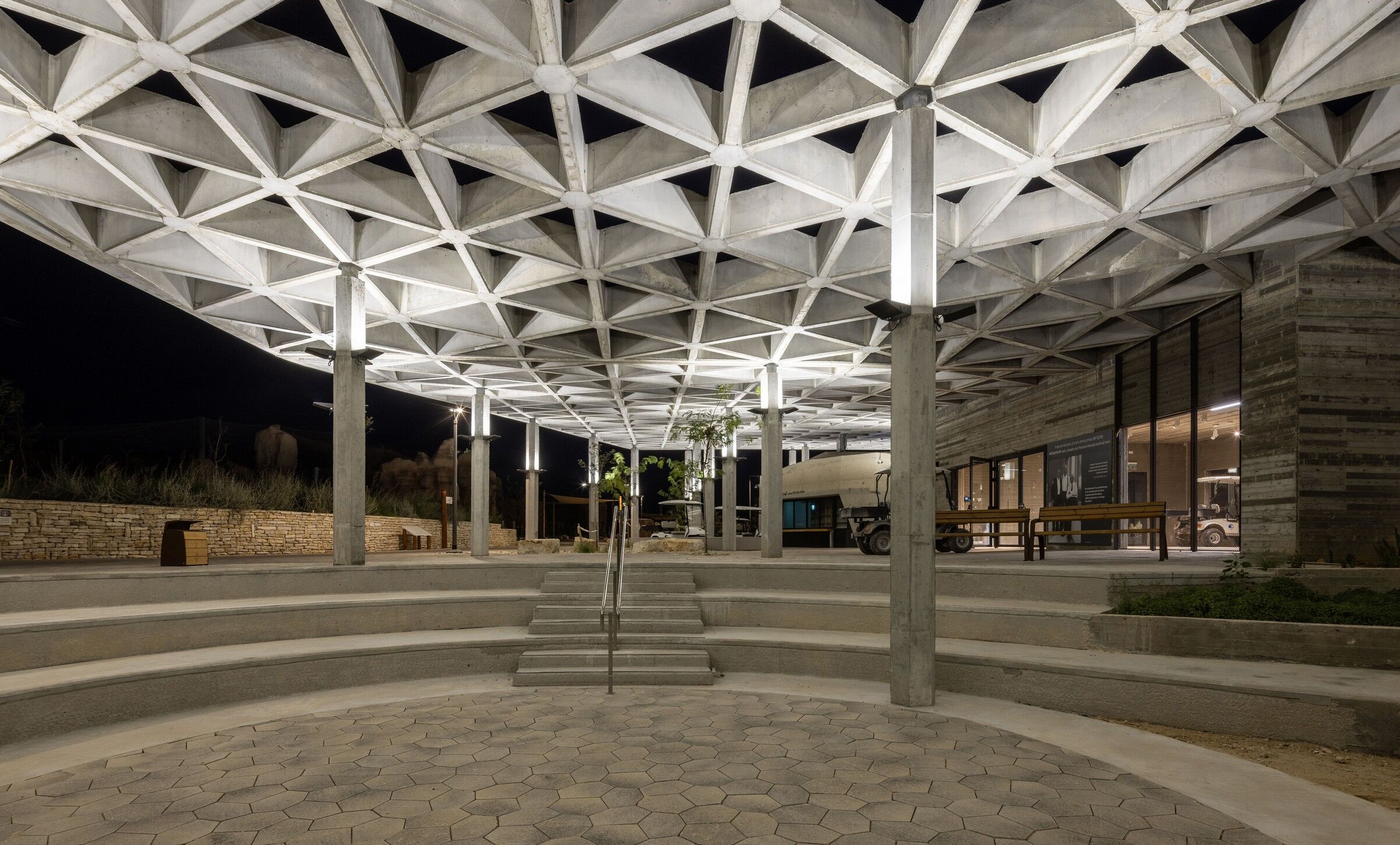 Gallery of Midbarium, The Jack | A. Lerman Architects | Media - 18