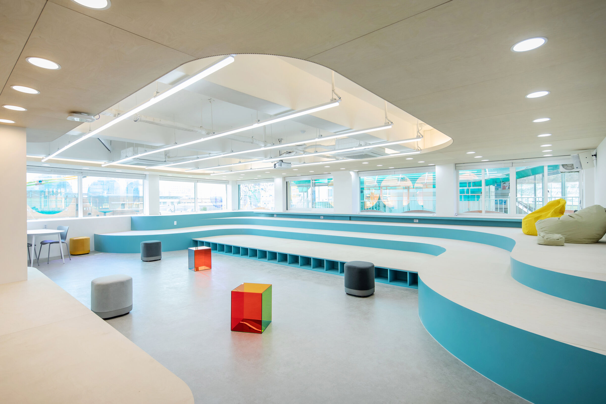 The Moving Band | G/O Architecture | Archello