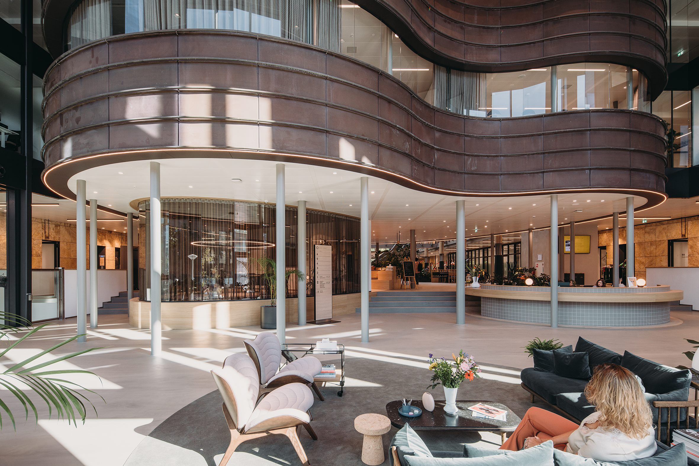 Gallery of Kantoor EDGE Stadium Amsterdam | Atelier PRO architekten ...