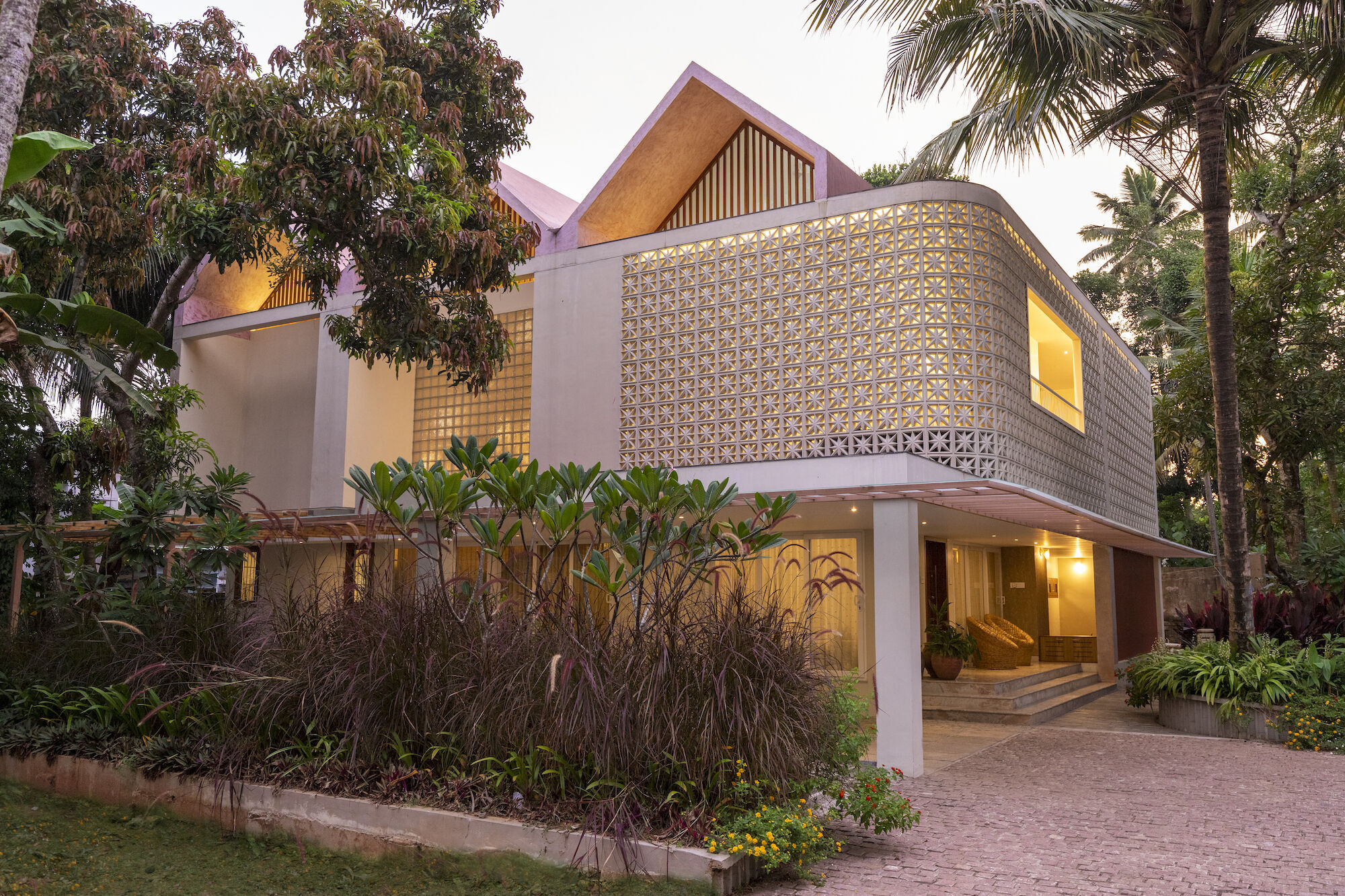 Folded Canopy House | NO Architects Designers and Social Artists | Archello