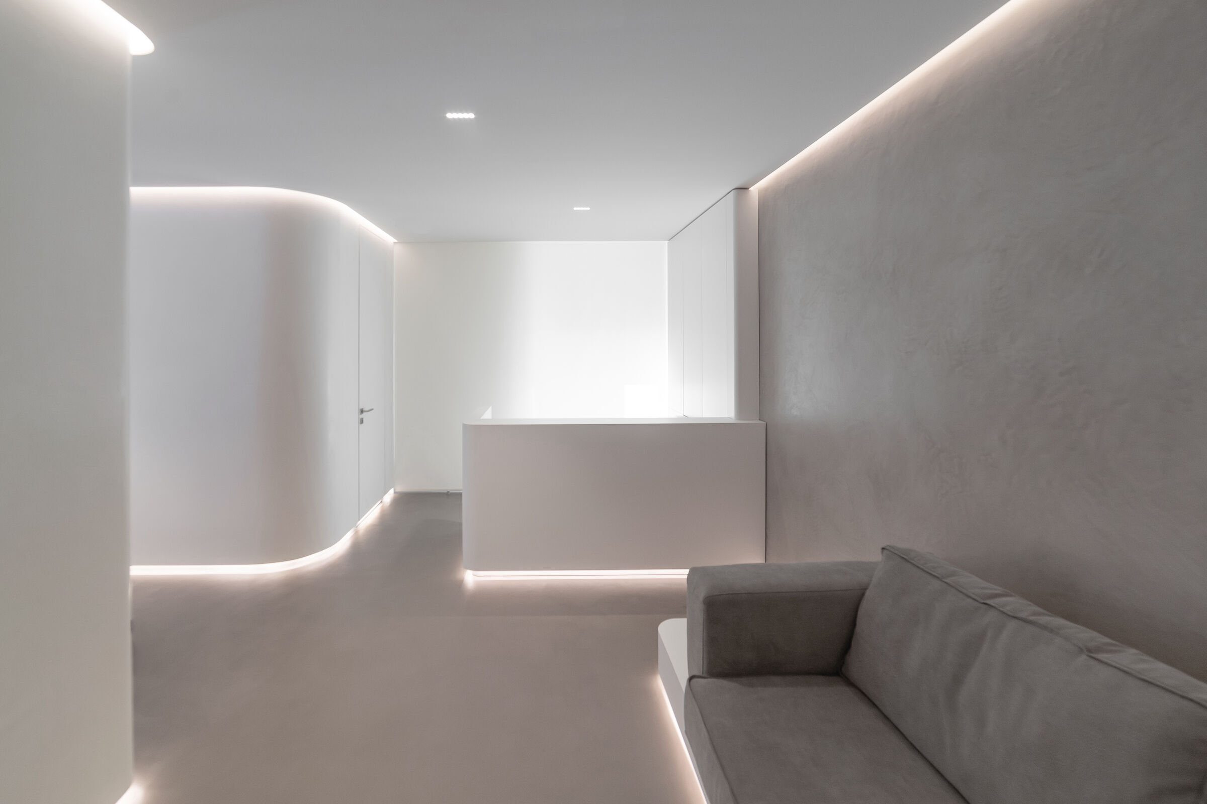 Minimal Cardio clinic in Larisa | KORDAS Architects | Archello