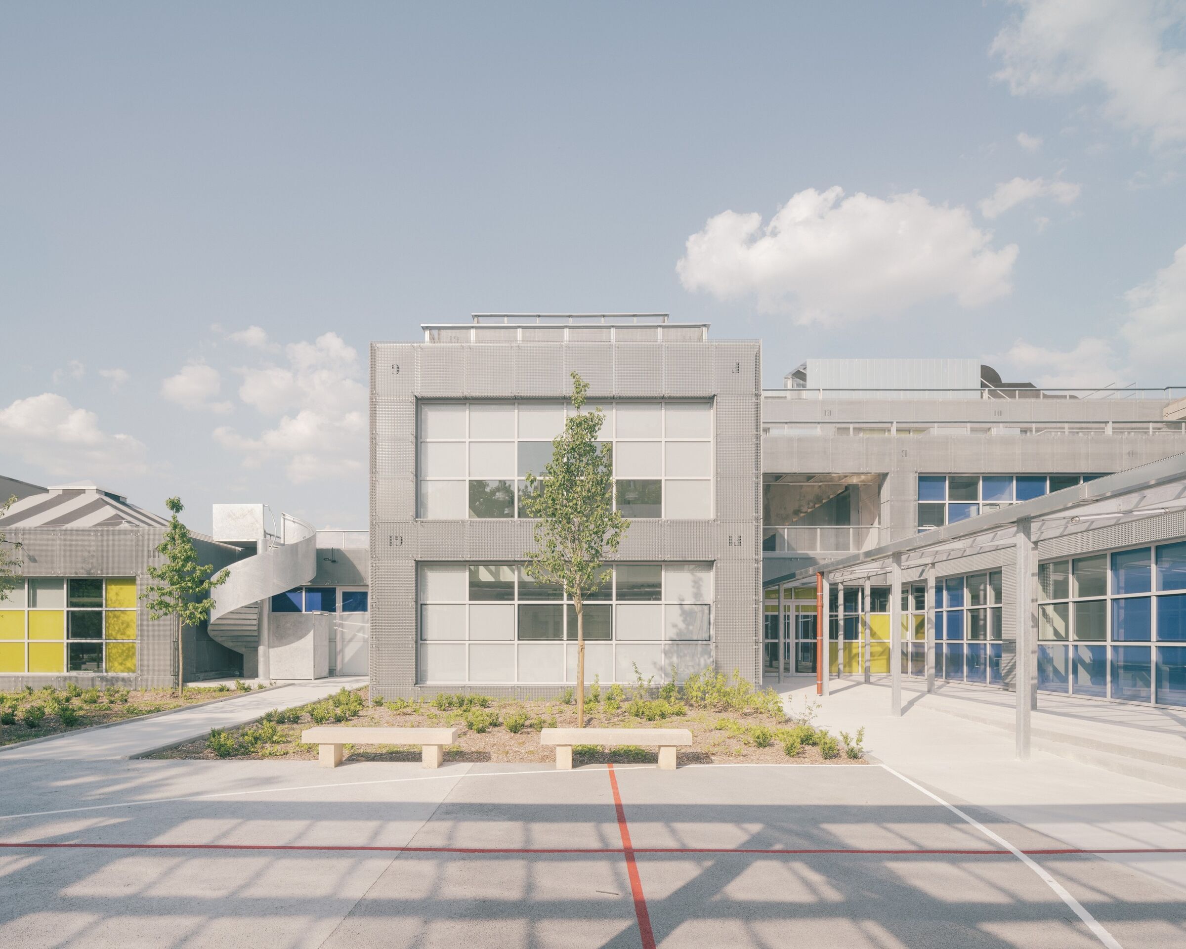 Anne Frank Middle School renovation | Mars Architectes | Archello