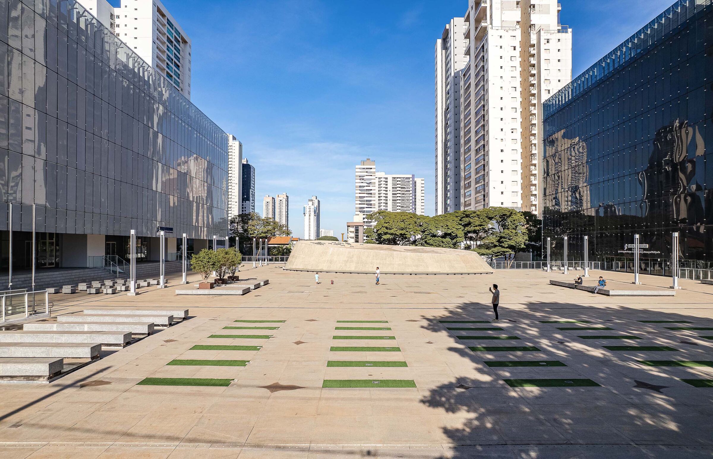 Gallery of TRT Law Courts Complex 18th Region | Atelier Daniel Corsi ...