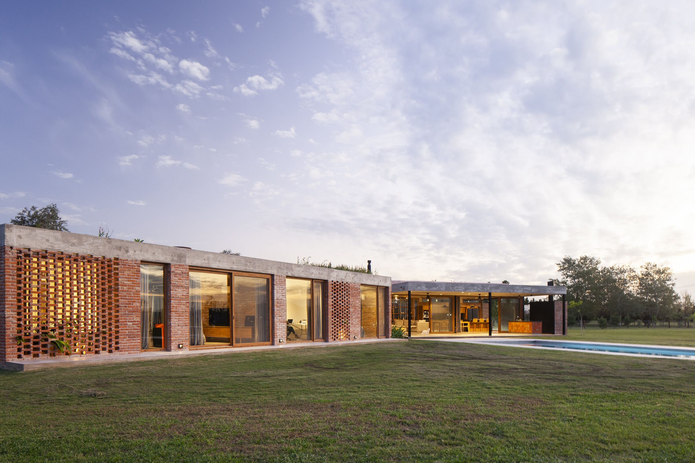 Casa Vôlt | Estudio PK | Archello