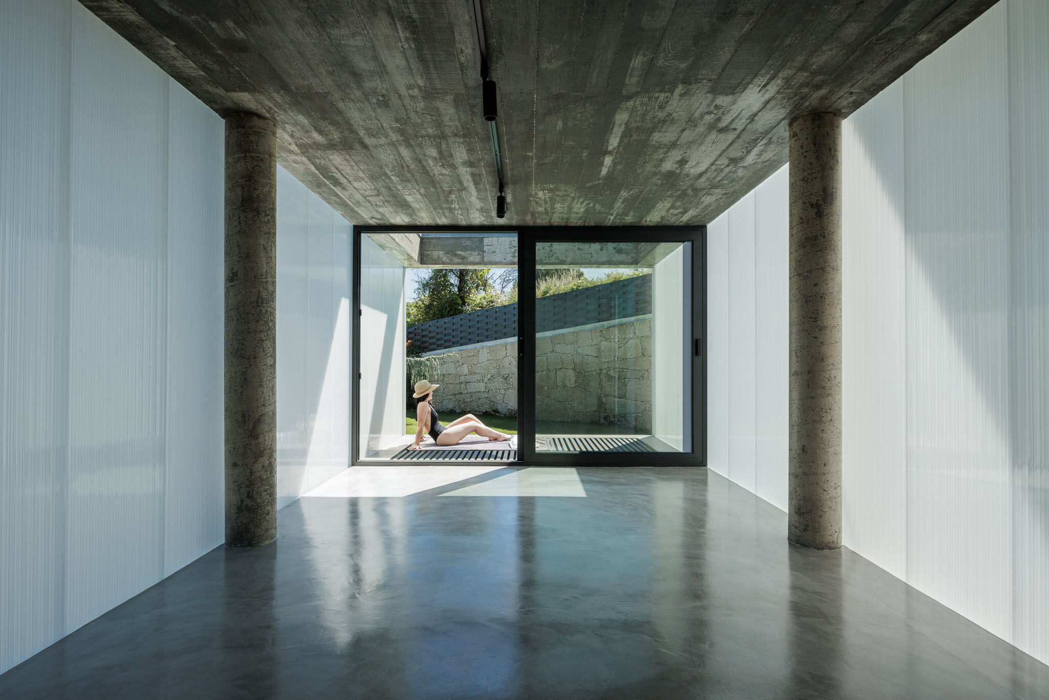 Gallery of Ponte House | stu.dere - Architecture & Design Studio ...