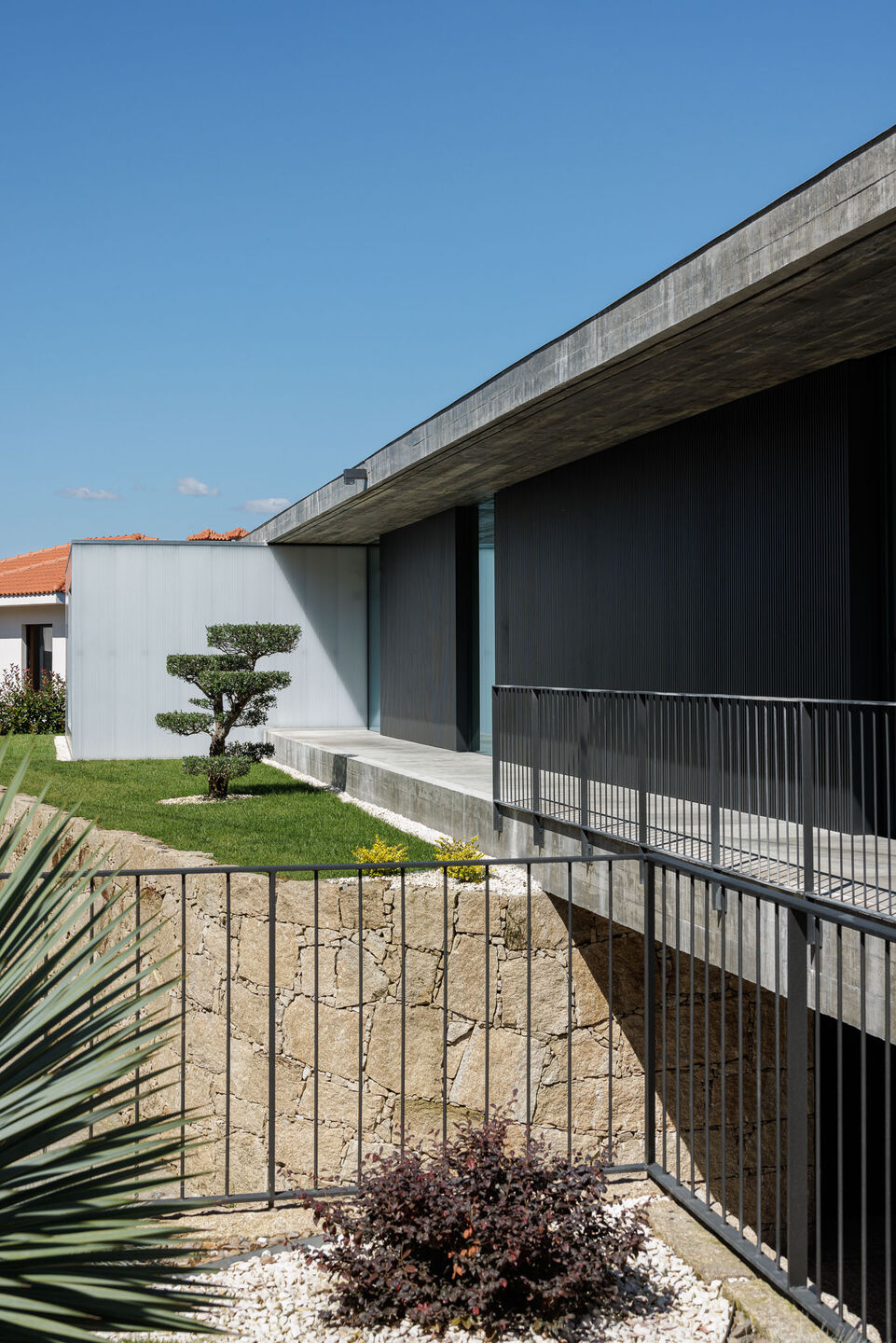 Gallery of Ponte House | stu.dere - Architecture & Design Studio ...