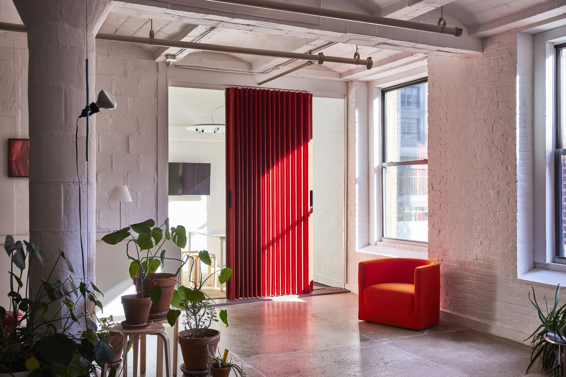 Folding door with bilateral opening by dooor | Archello