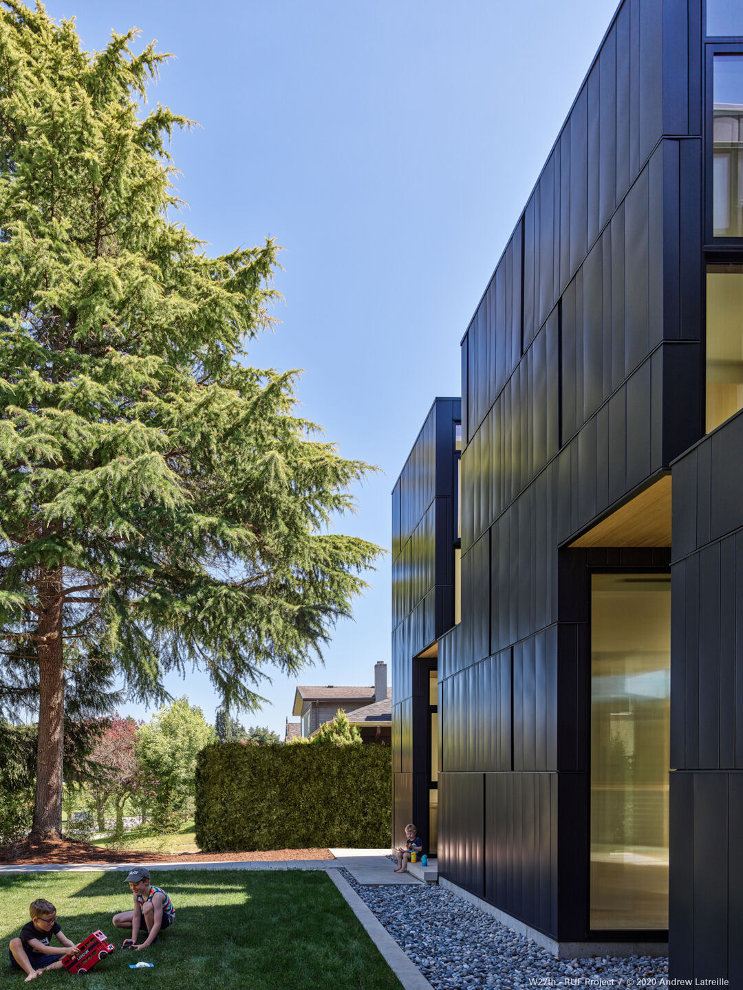 Gallery of In Between House | RUF project | Media - 9