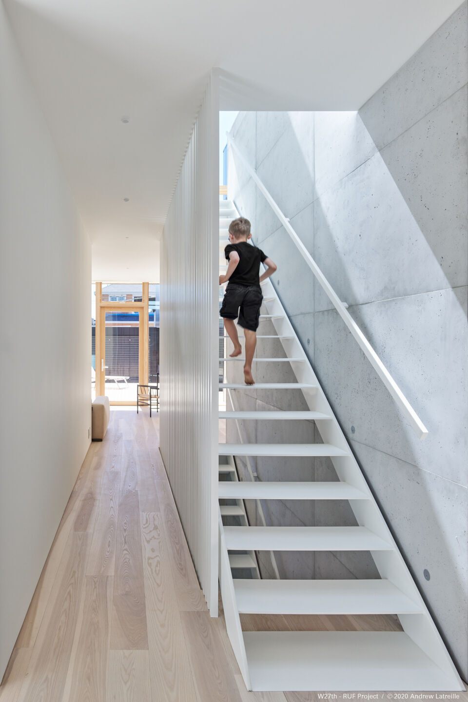 Gallery of In Between House | RUF project | Media - 10