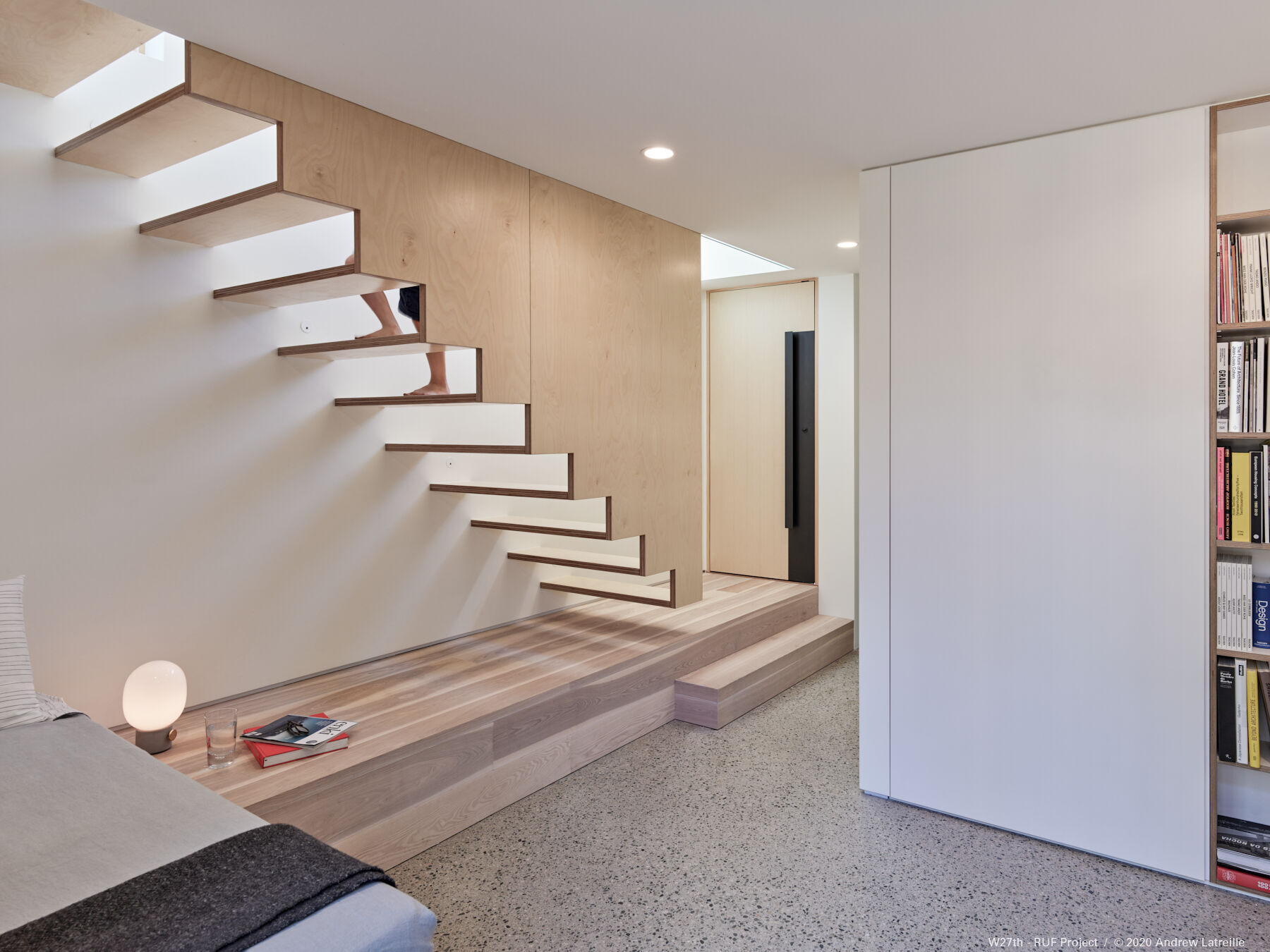 Gallery of In Between House | RUF project | Media - 11