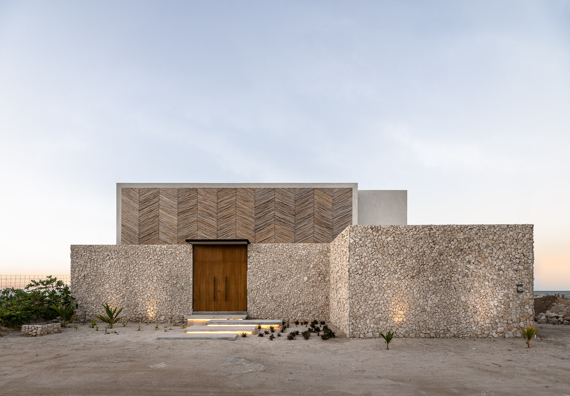 House Tunich | Apiron Mx | Archello