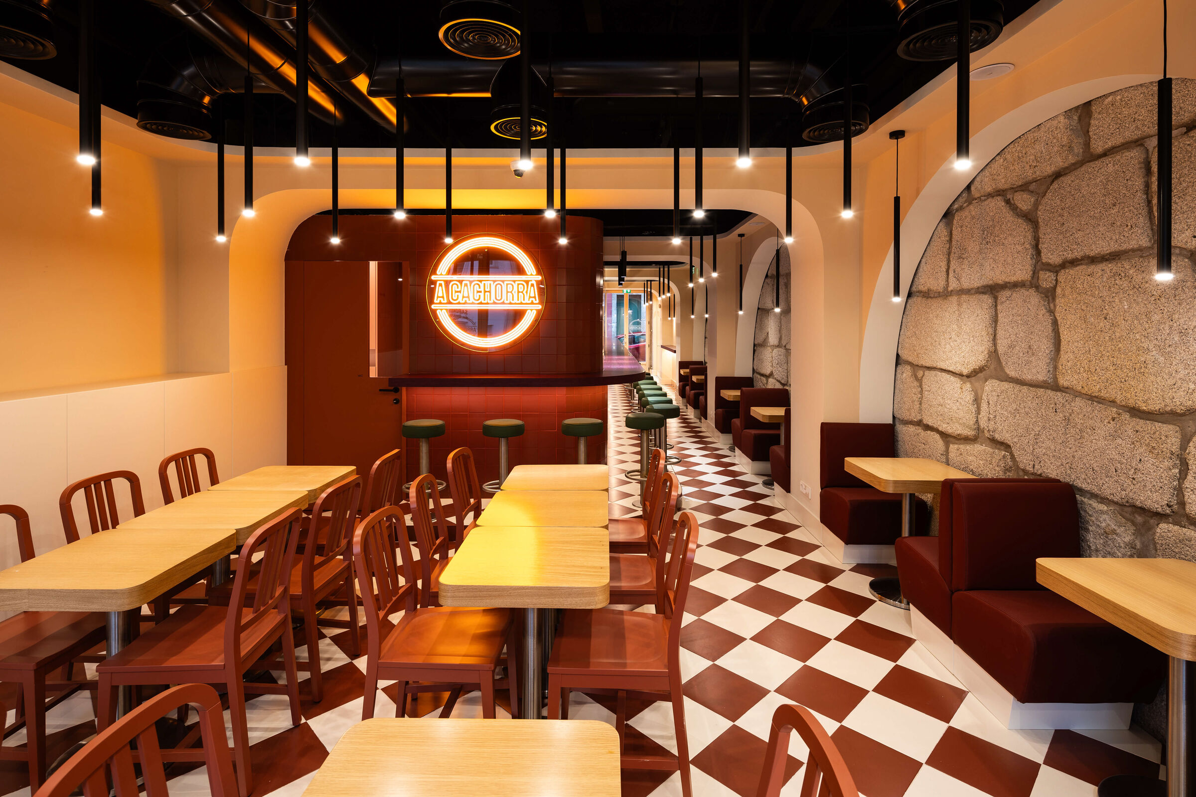 RM RESTAURANT&SNACK BAR | ESQVTA | Archello