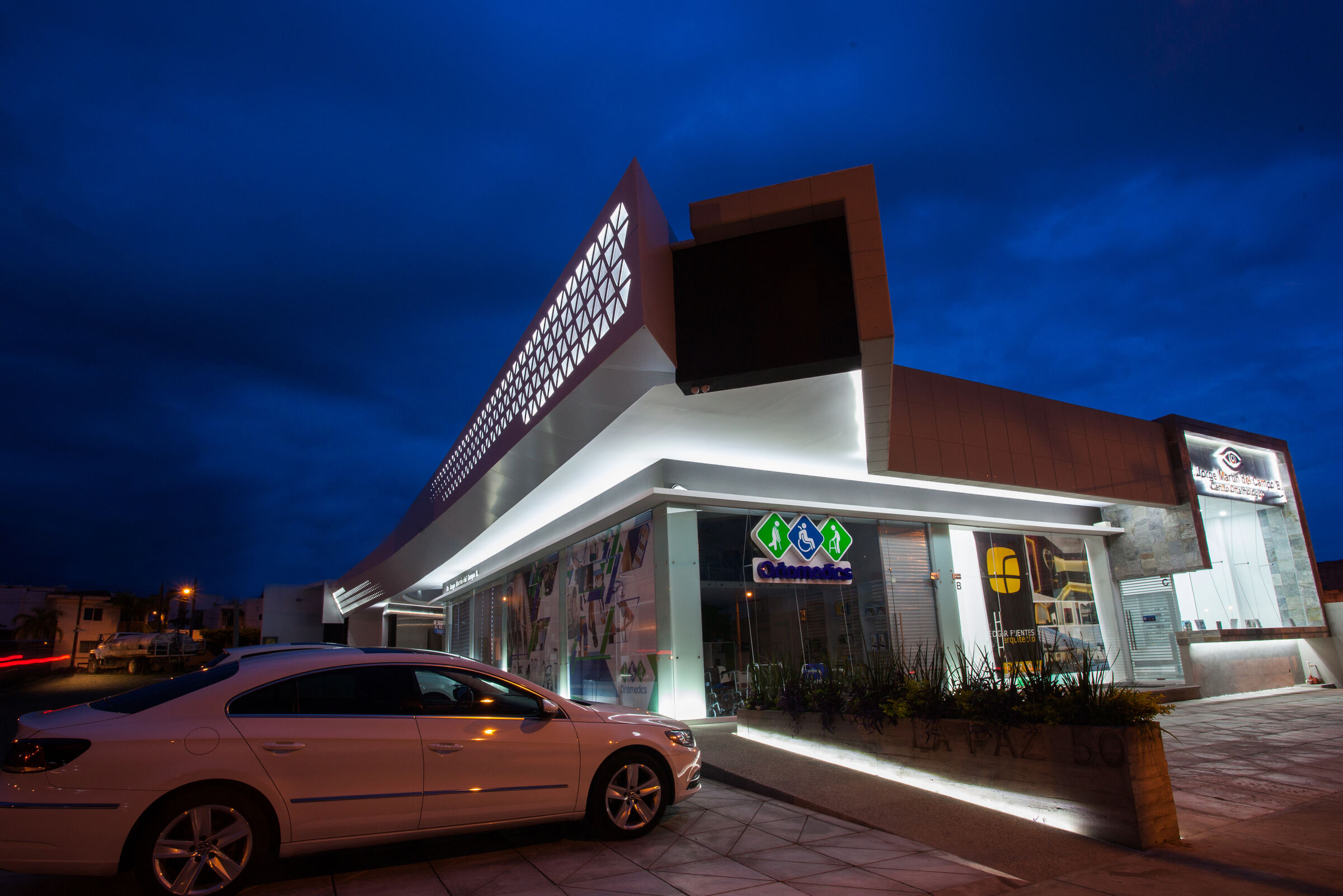 Unidad Médica La Paz #50 | Edgar Fuentes Arquitectura | Archello