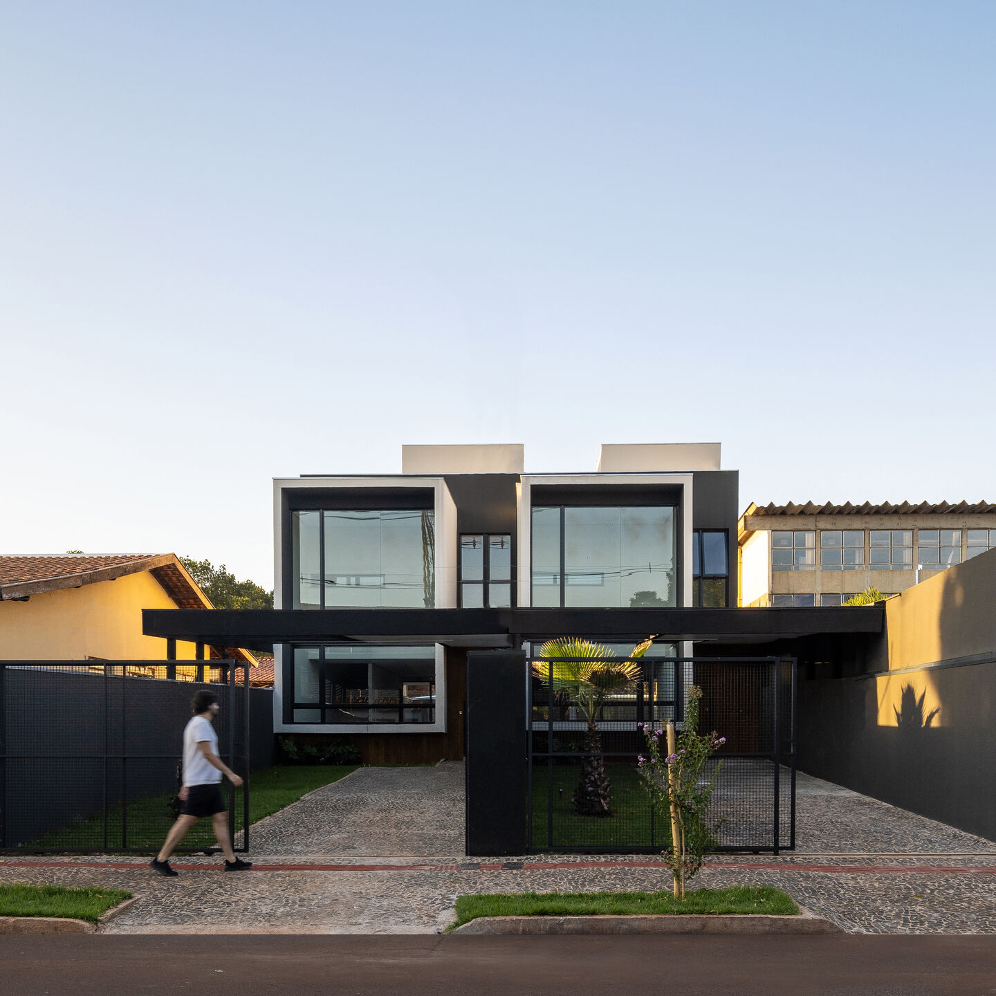 Siamese Houses | Ser Arquitetos | Archello