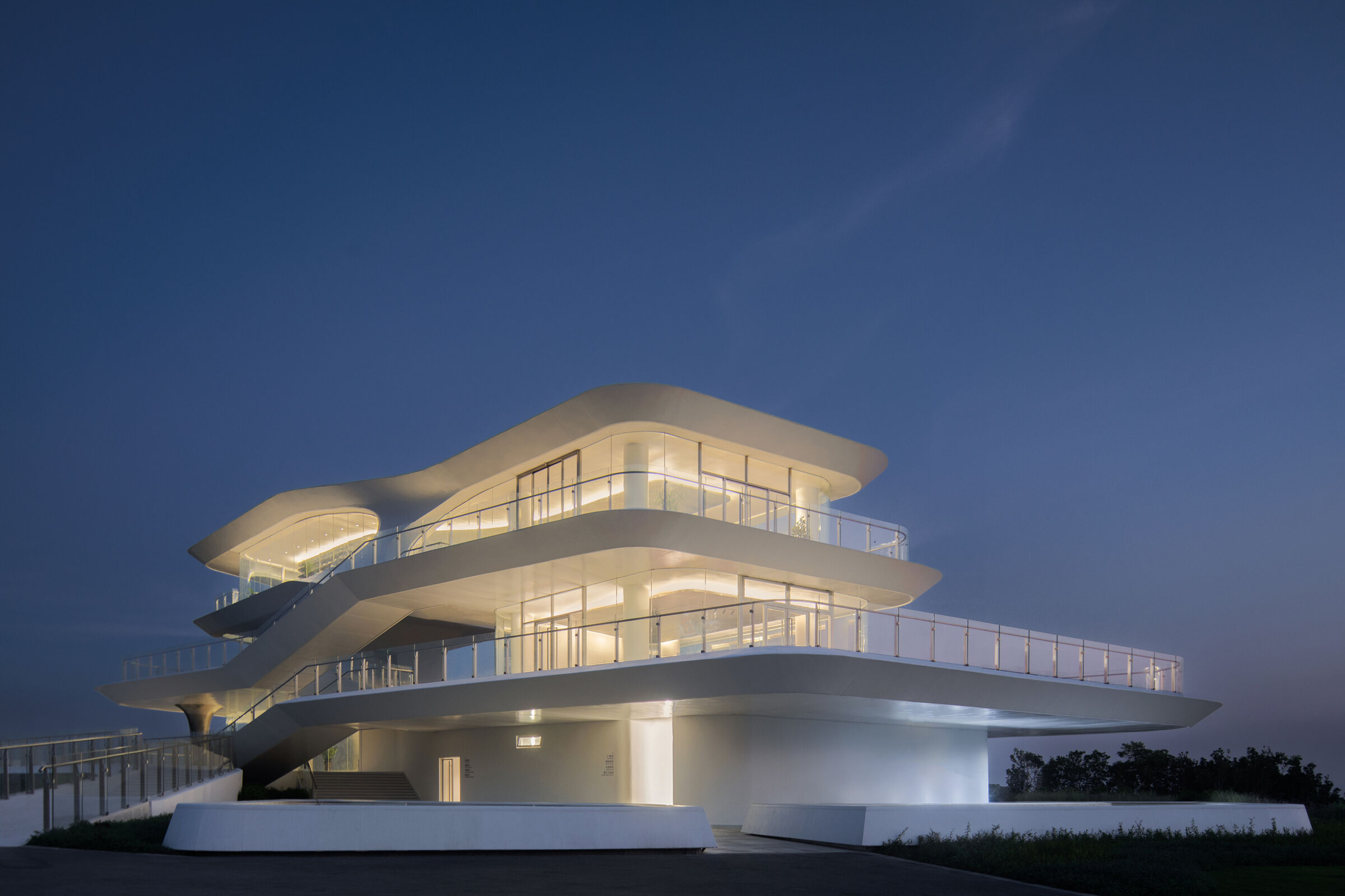 Yunhai Forest Service Station | line+ | Archello