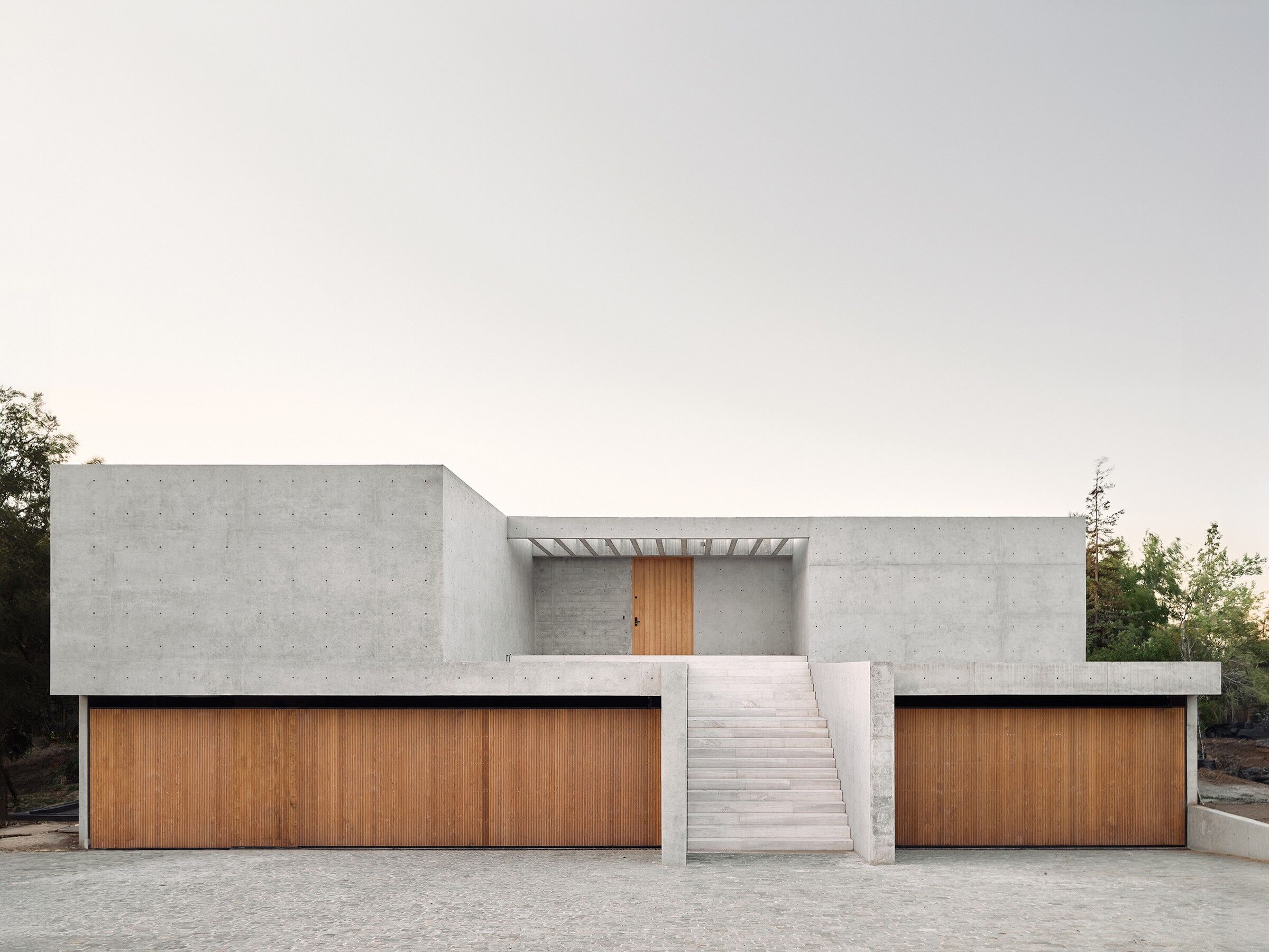 MC House | Cristián Romero Valente Arquitecto | Archello