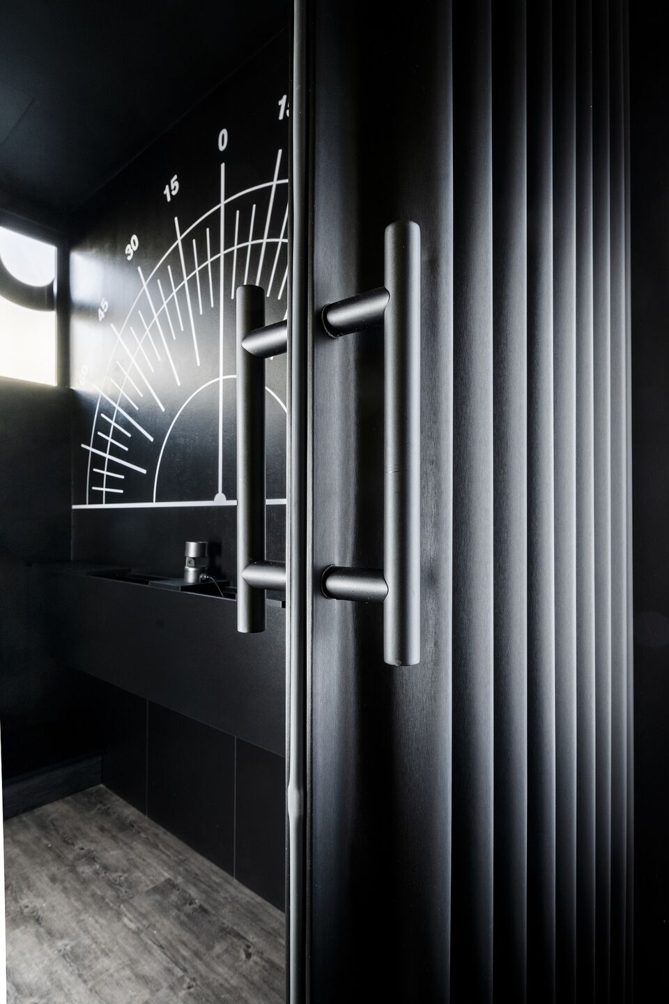 Folding door with leatherette cladding by dooor | Archello