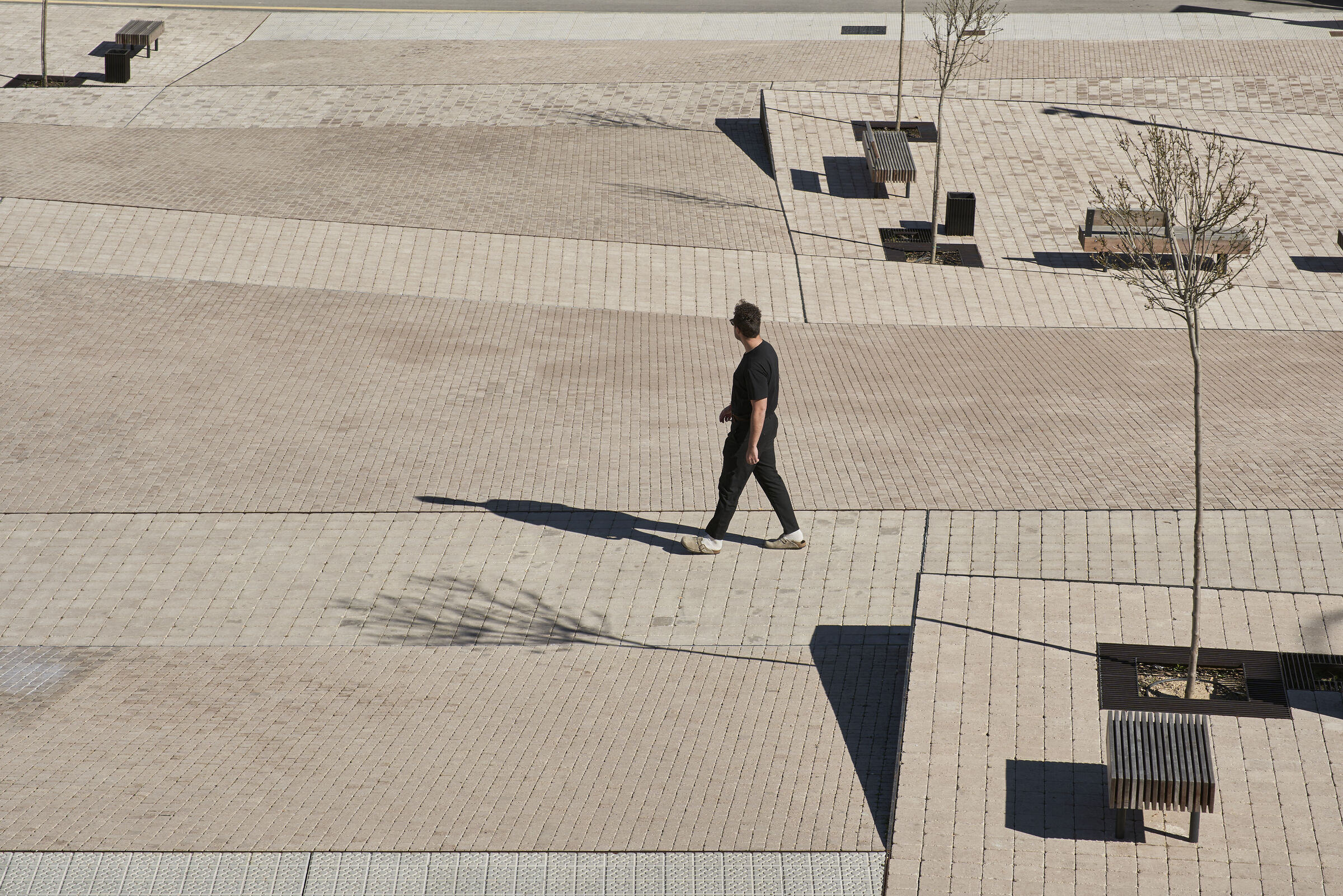 Gallery of Plaza del Zarrón | BOV Estudio | Medios De Comunicación - 1