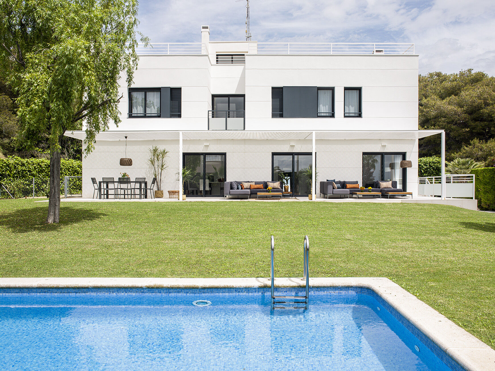 SITGES HOUSE, GOLF TERRAMAR | VERONICA MIMOUN STUDIO | Archello