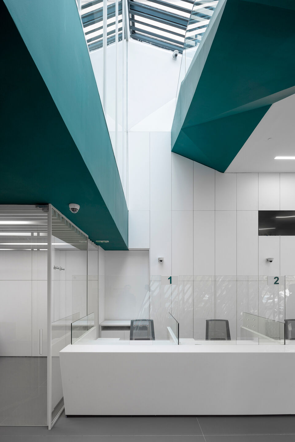 Gallery of Karafarin Bank | nextoffice | Media - 9