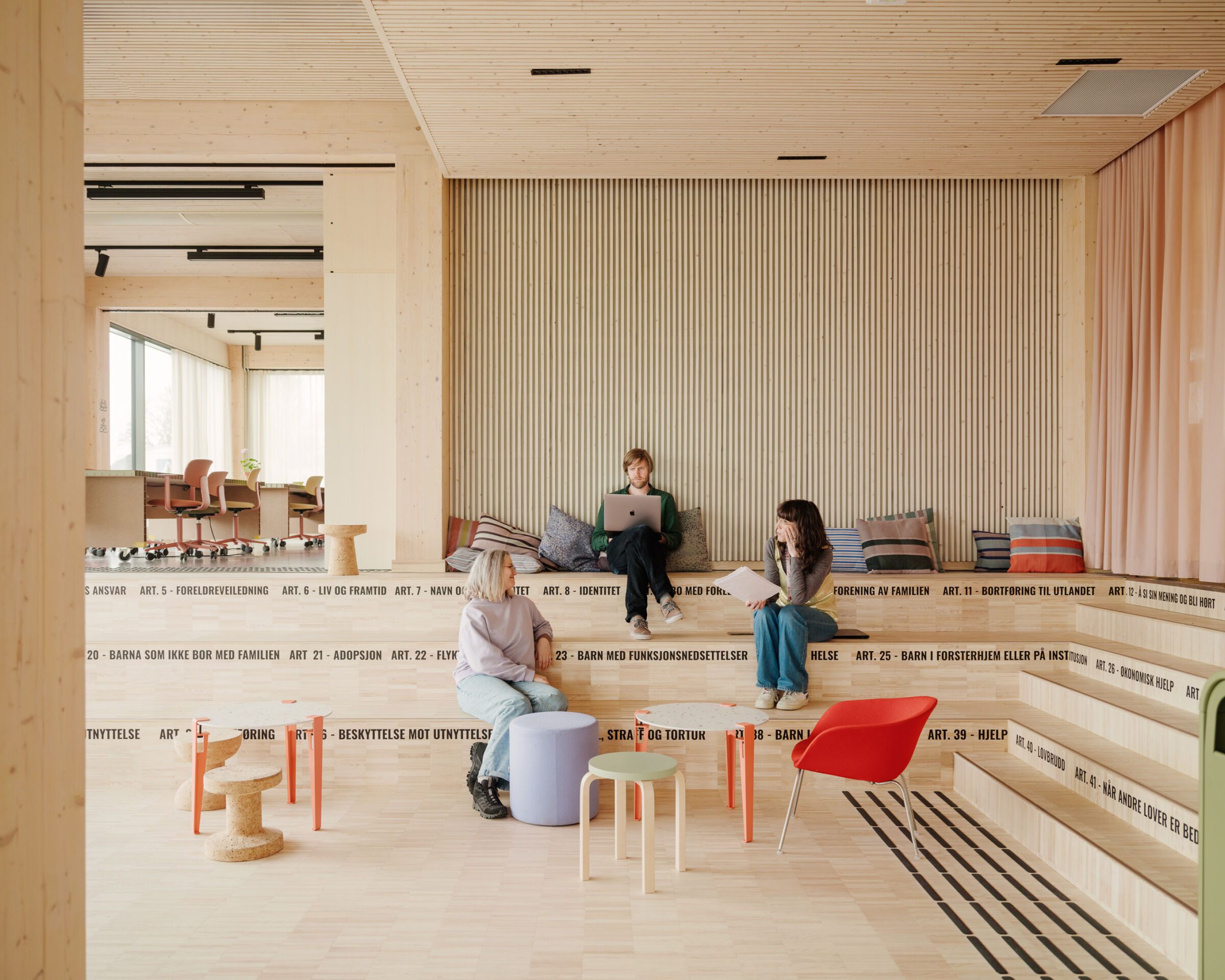 10 office buildings that showcase demountable construction | Archello