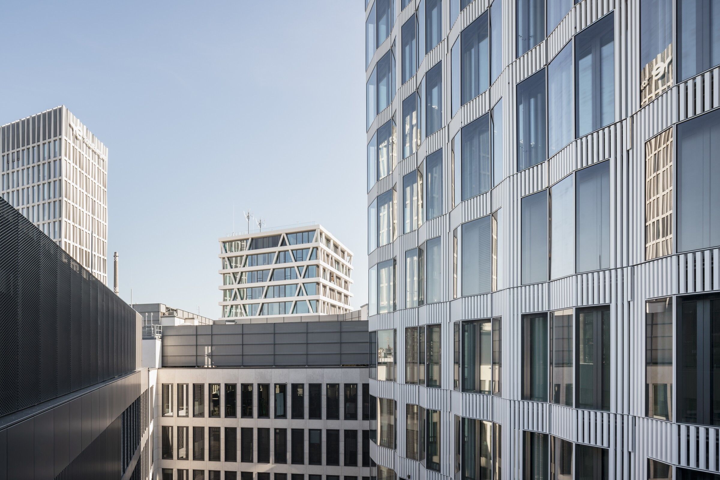 Gallery of Einz - High-rise building on Europaplatz | allmannwappner | Media - 1