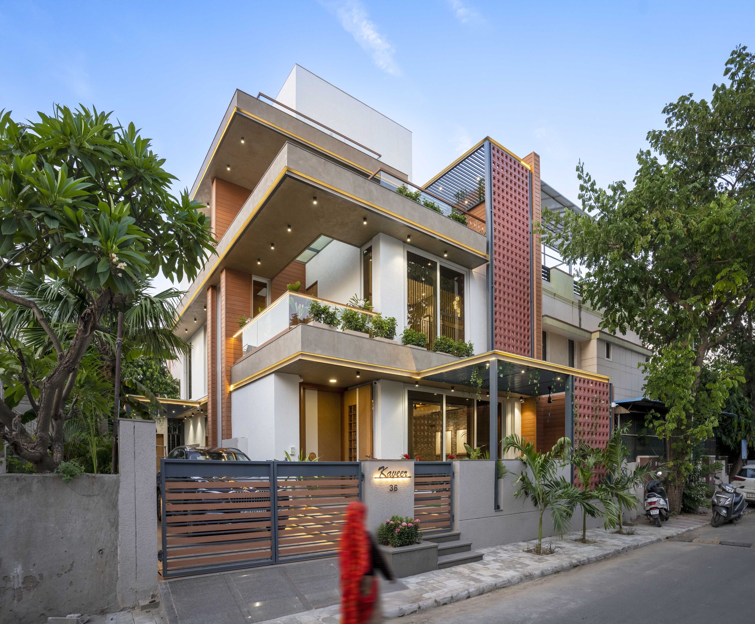 Terracotta Screen House | Prashant Parmar Architect | Archello