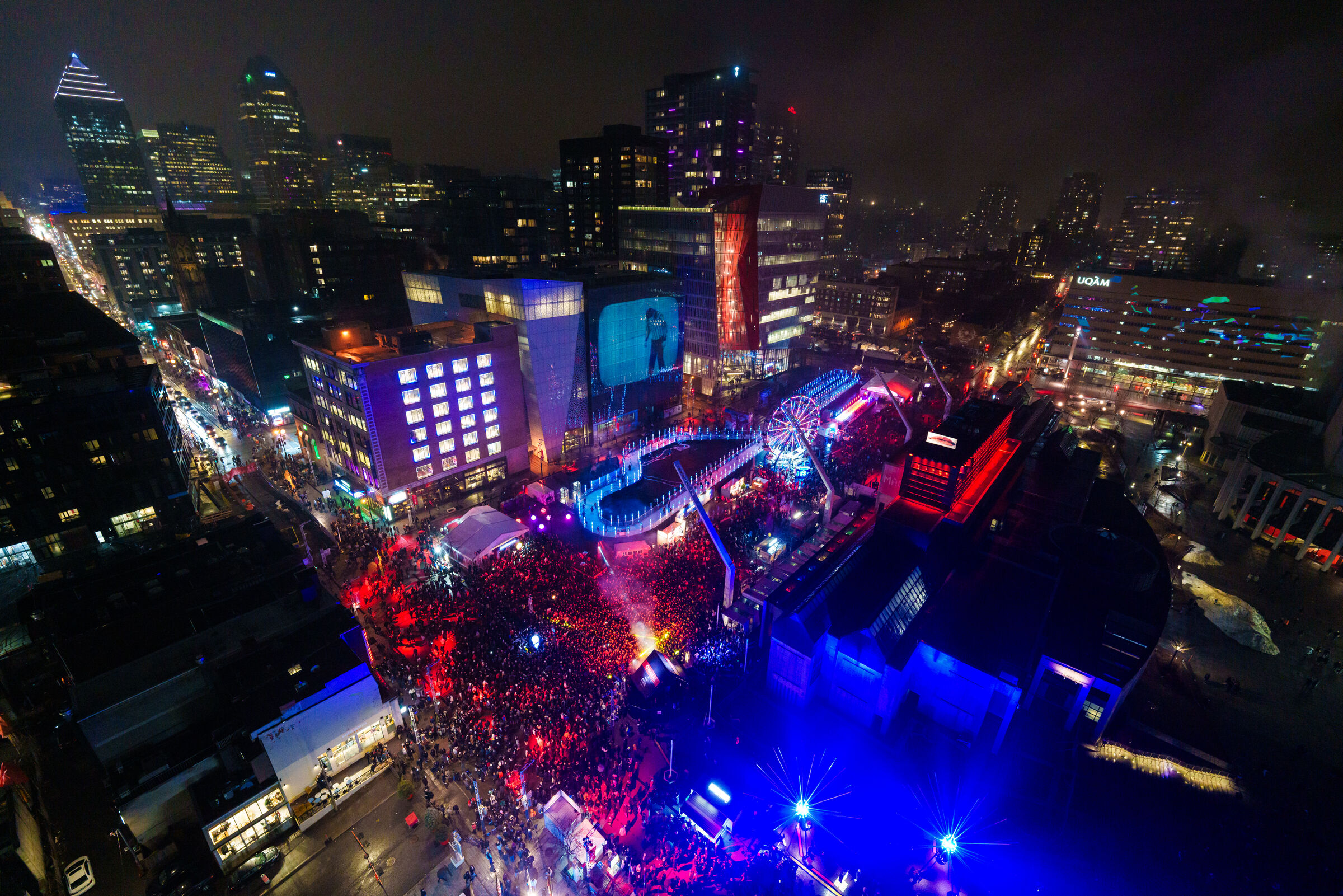 Gallery of Skating Loop, part of Montréal en Lumière | Montréal en ...