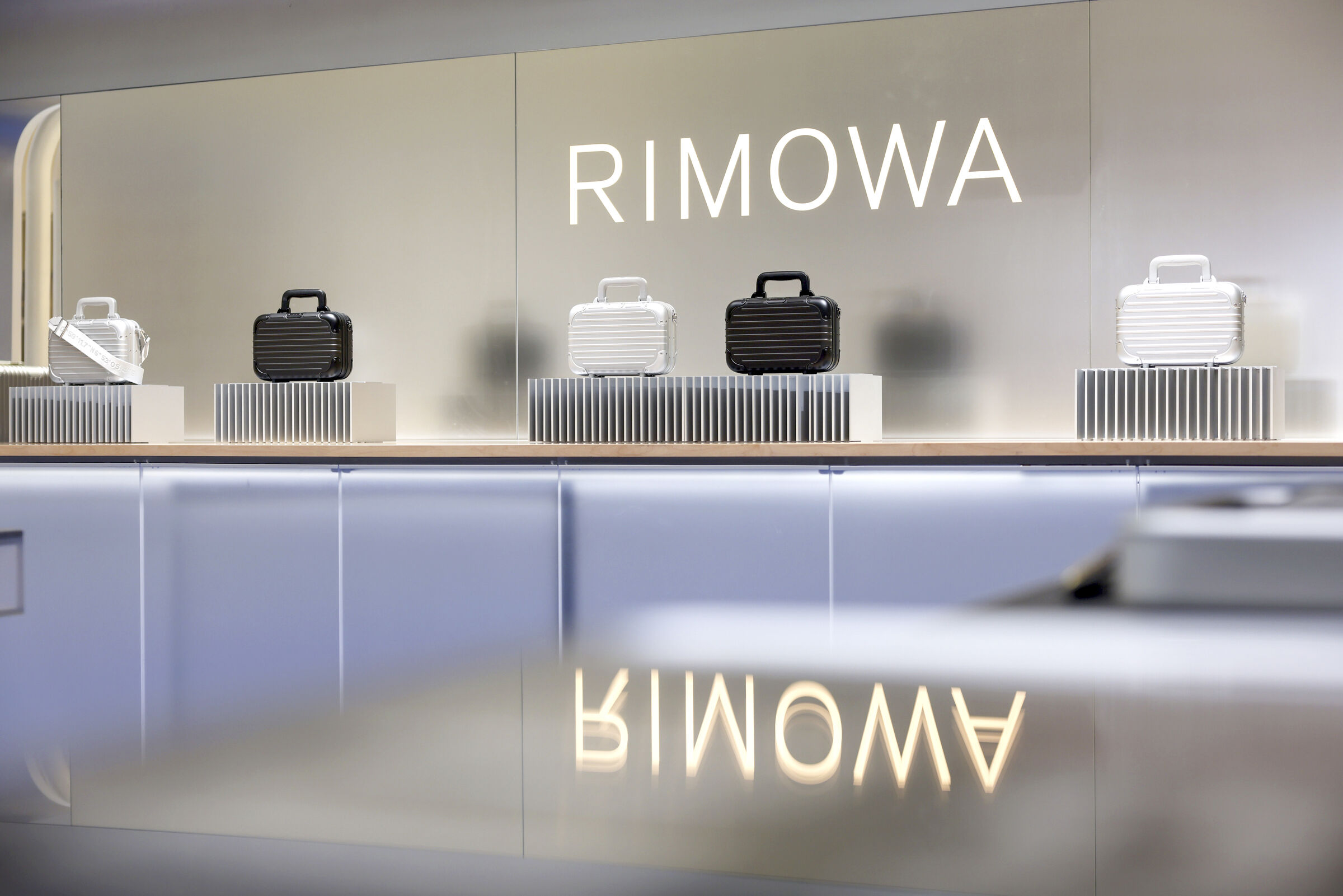 Gallery of RIMOWA The Original One Pop-up | SAY Architects | Media - 8
