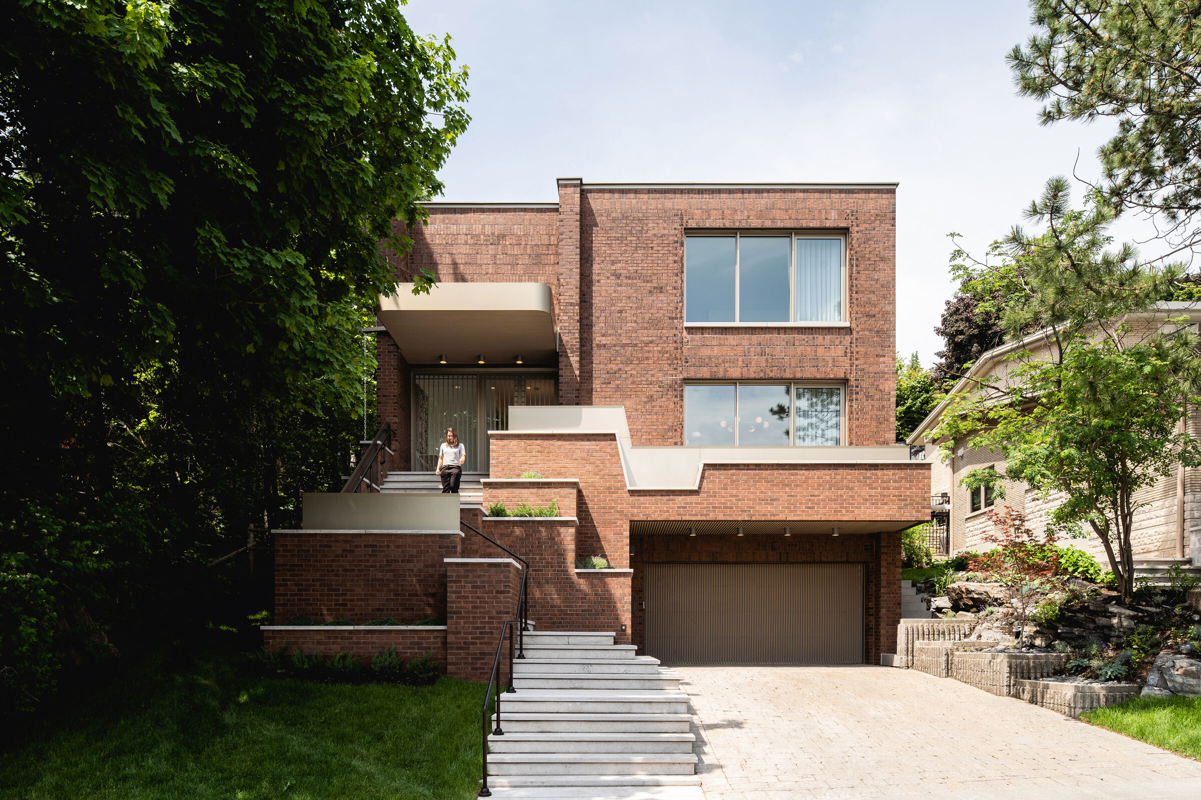 70's Dream | L. McComber ltée | Archello