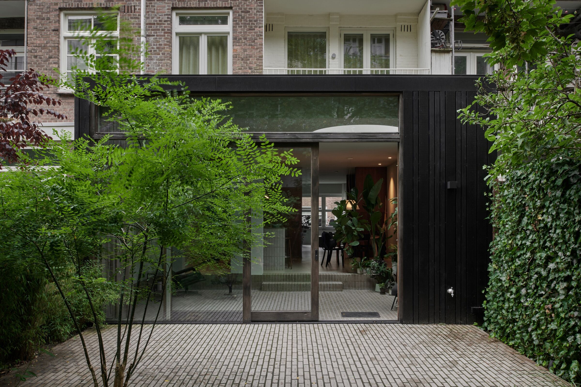 Evru | Beyond Space | Archello