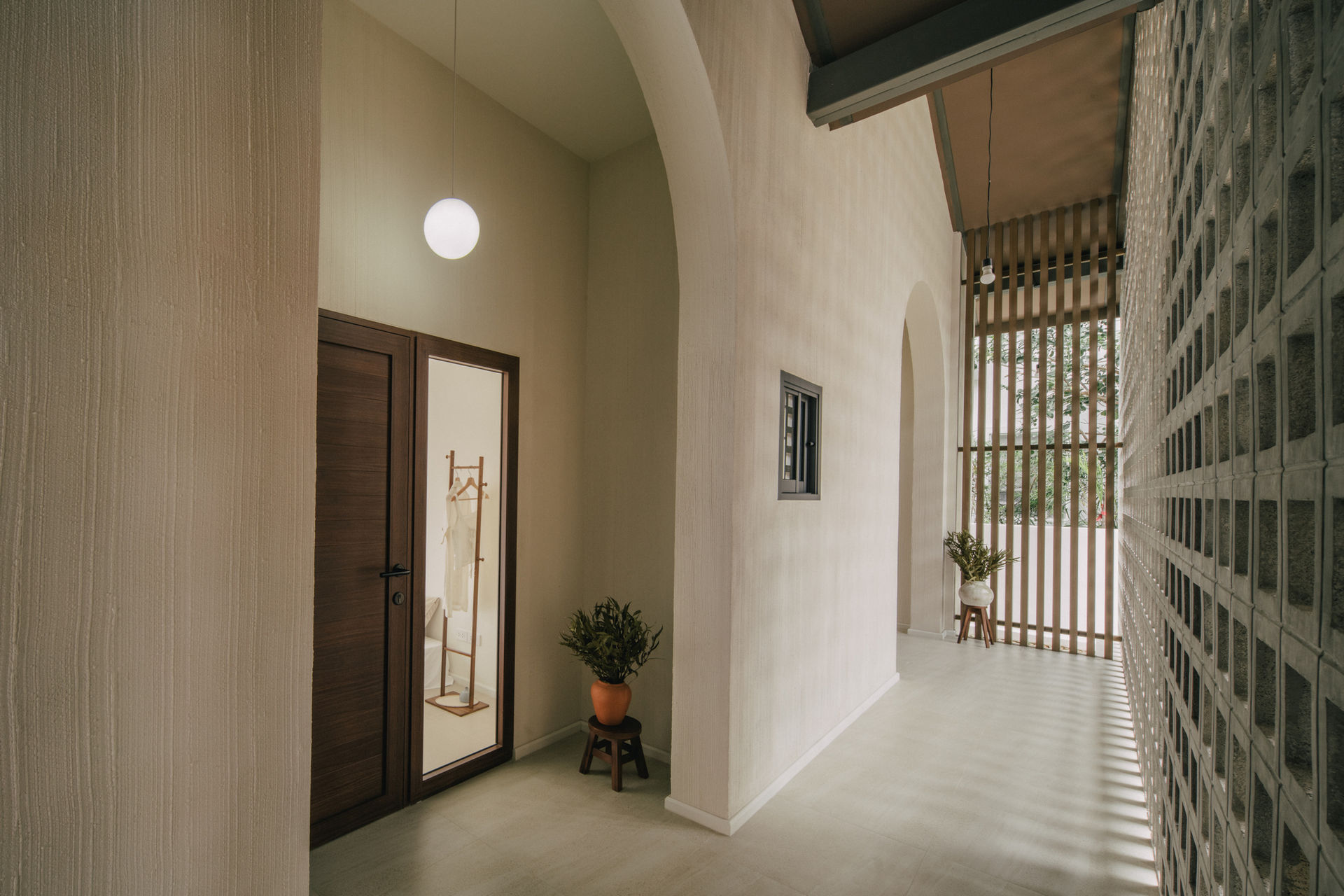 Gallery of Flow House | Out & About Architects | Media - 8