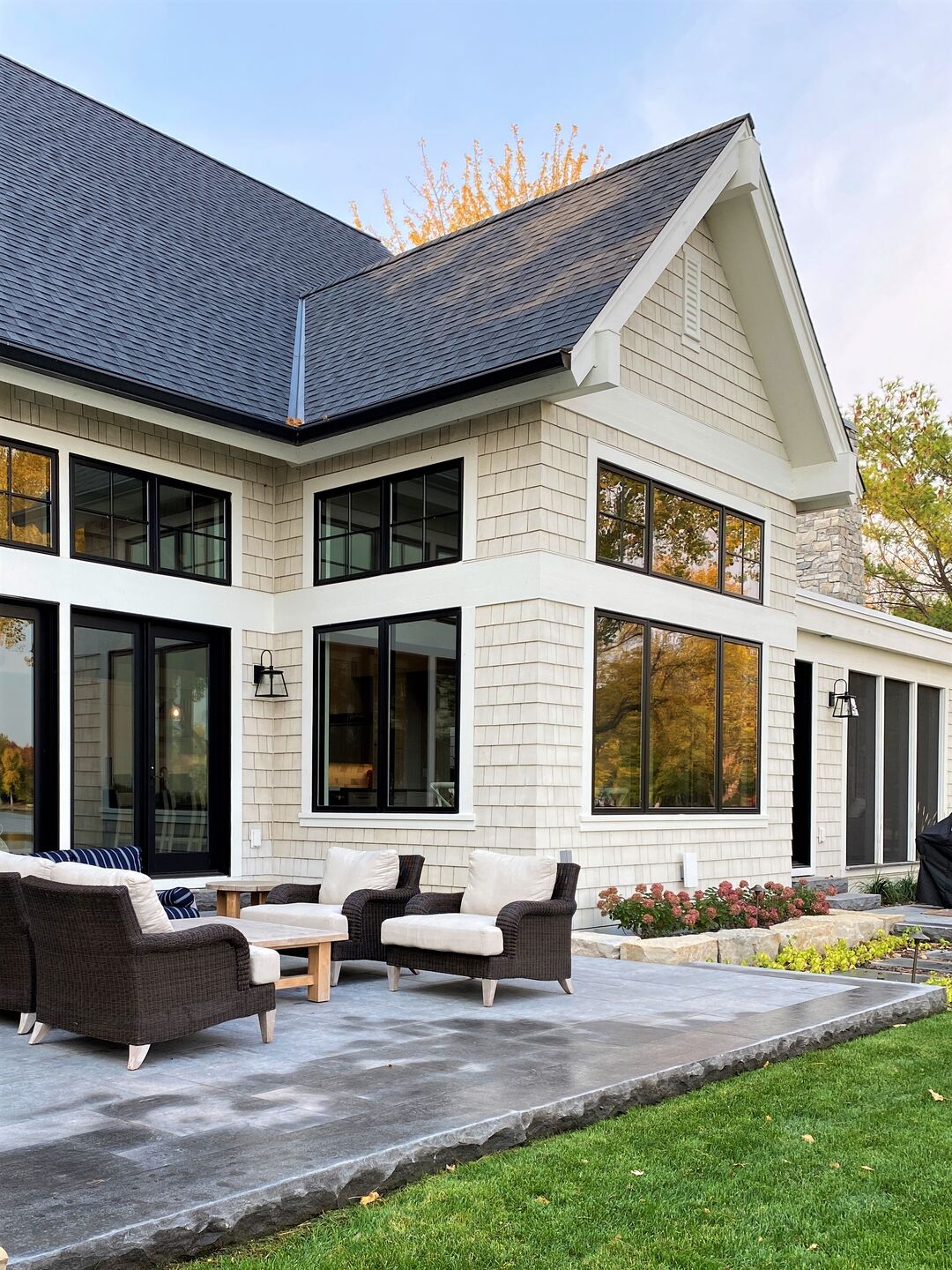 Gallery of Lake Cottage | JMAD | Media - 3