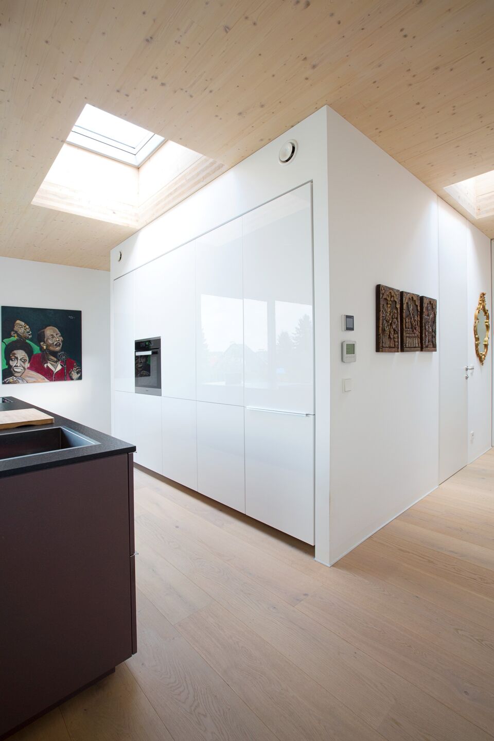 Gallery of A box with a view | VELUX | Media - 8