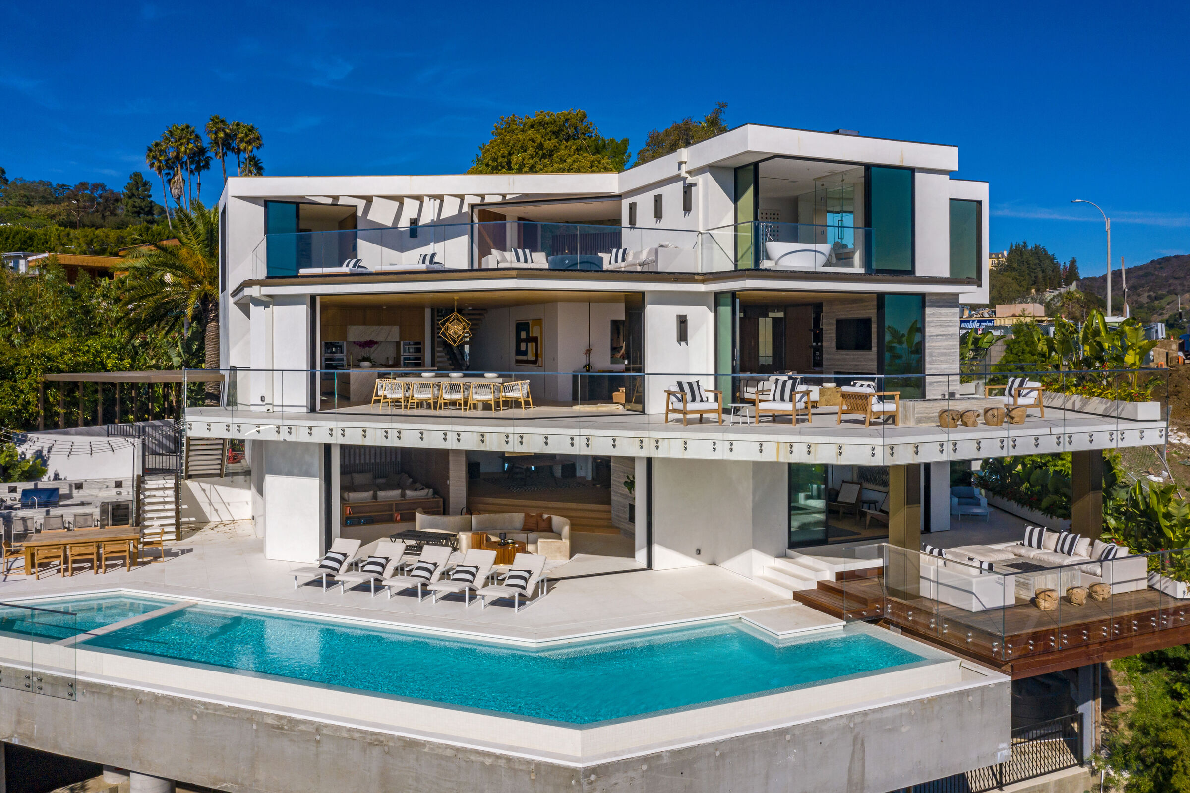 Angelo View Residence | IR Architects | Archello