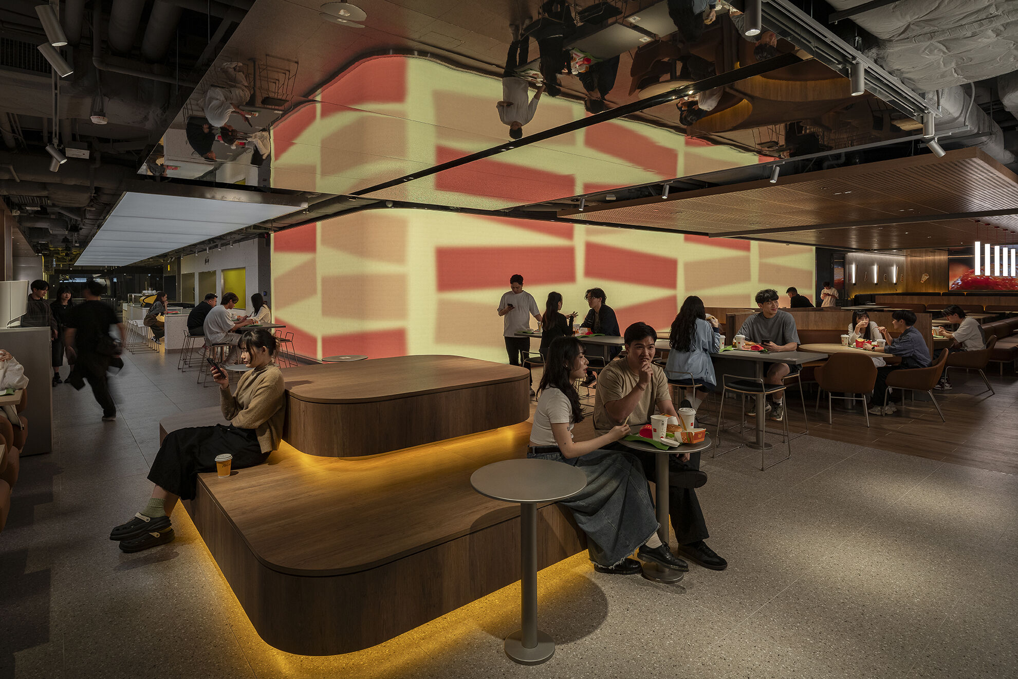 McDonald's "Mood Engine", Hong Kong | Landini Associates | Archello