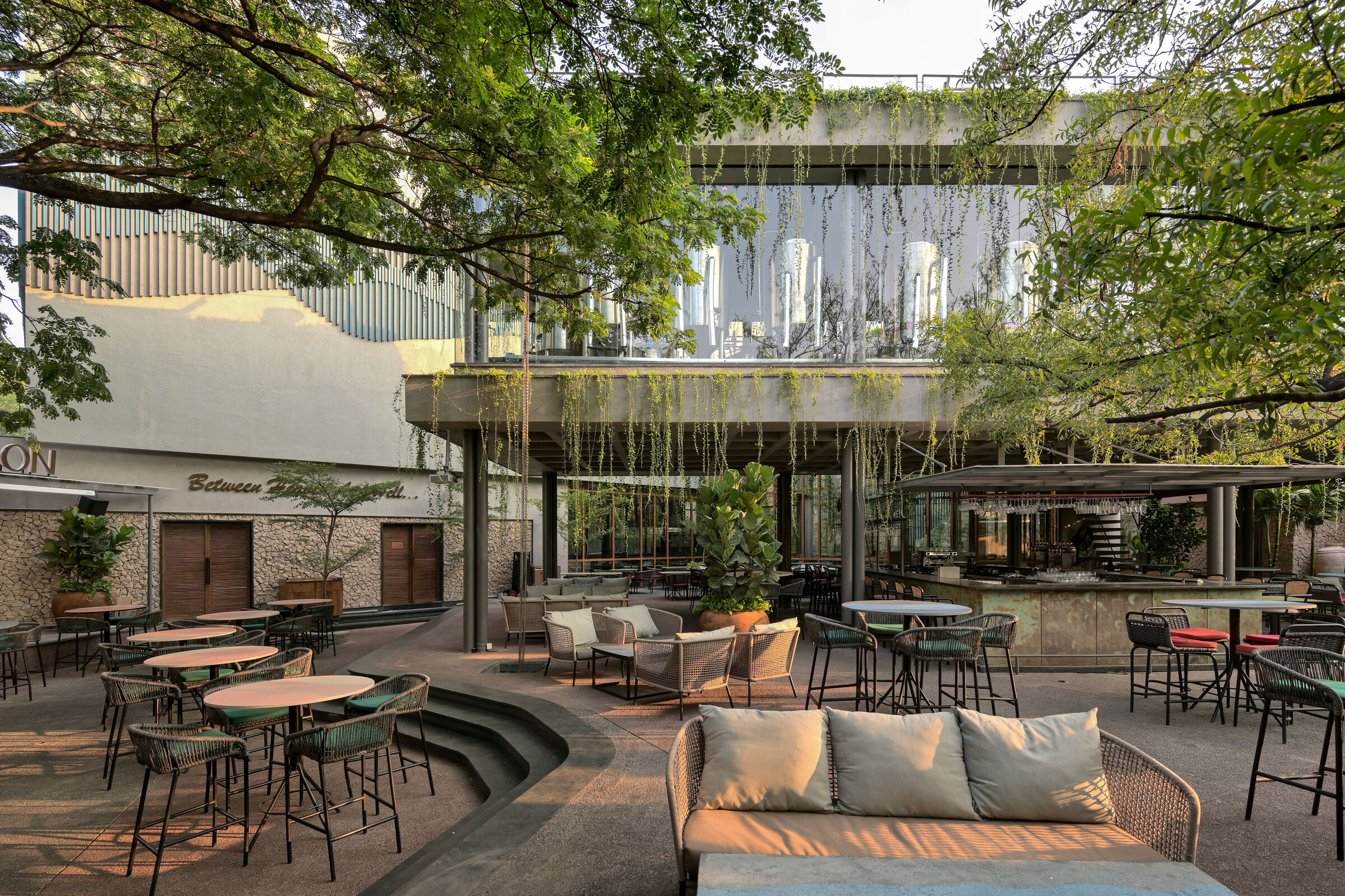 Babylon Bar & Restaurant | 23 Degrees Design Shift | Archello