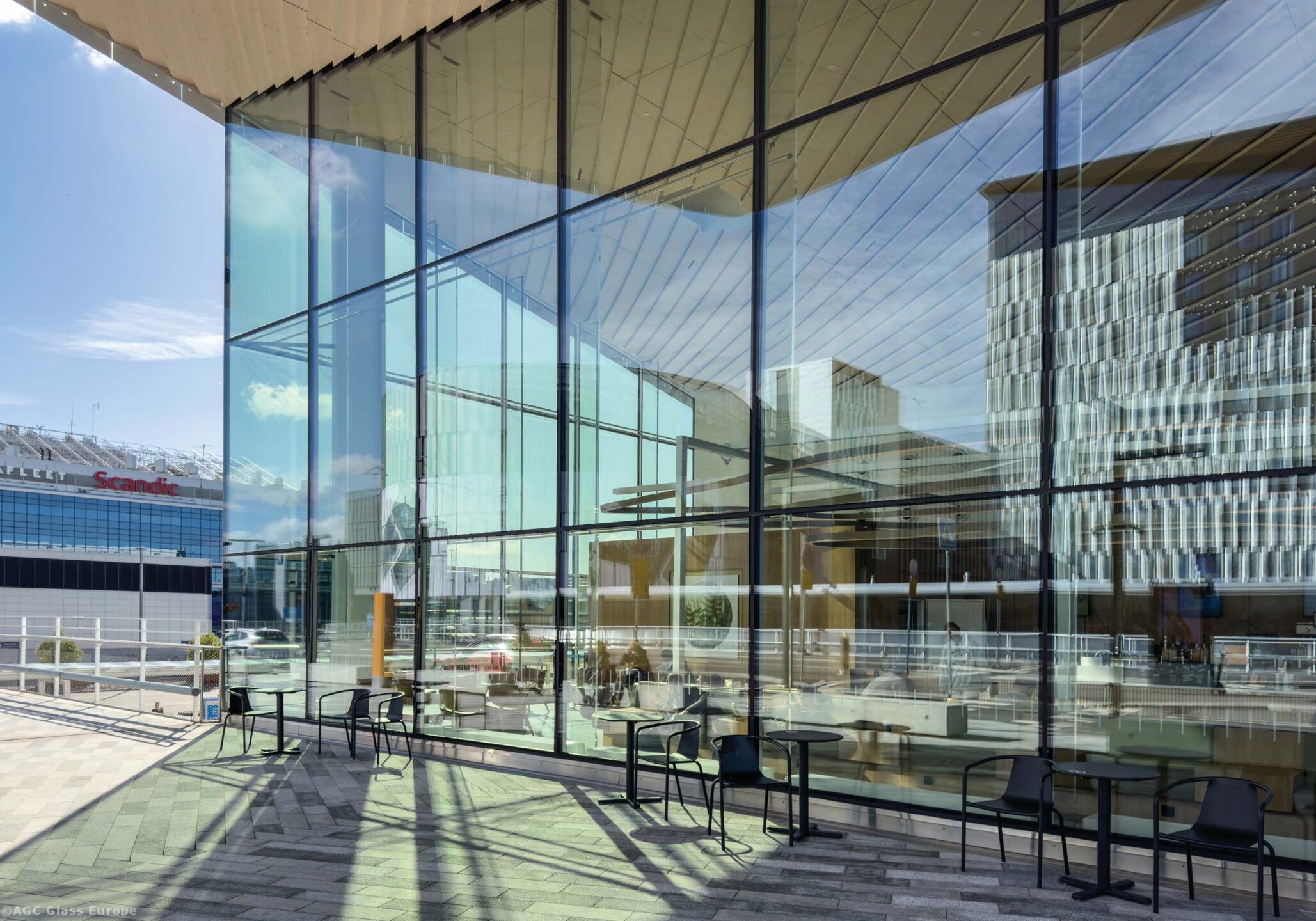 ipasol Ultraselect 62/29 by AGC Interpane | Archello