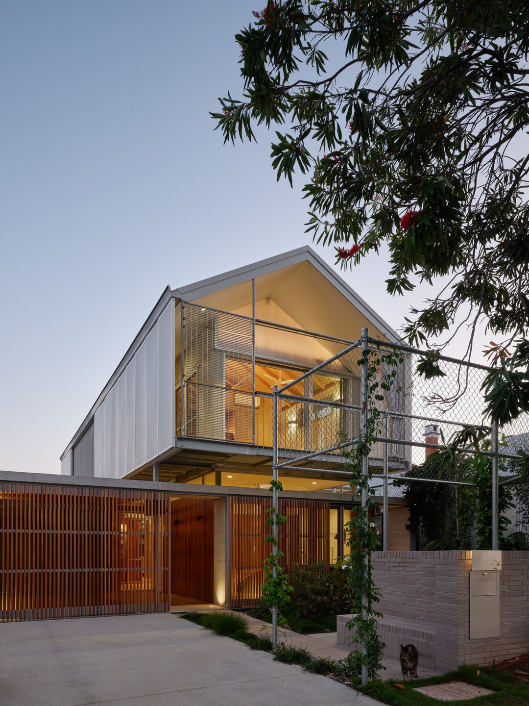 Floating Gable House | Phorm architecture + design | Archello